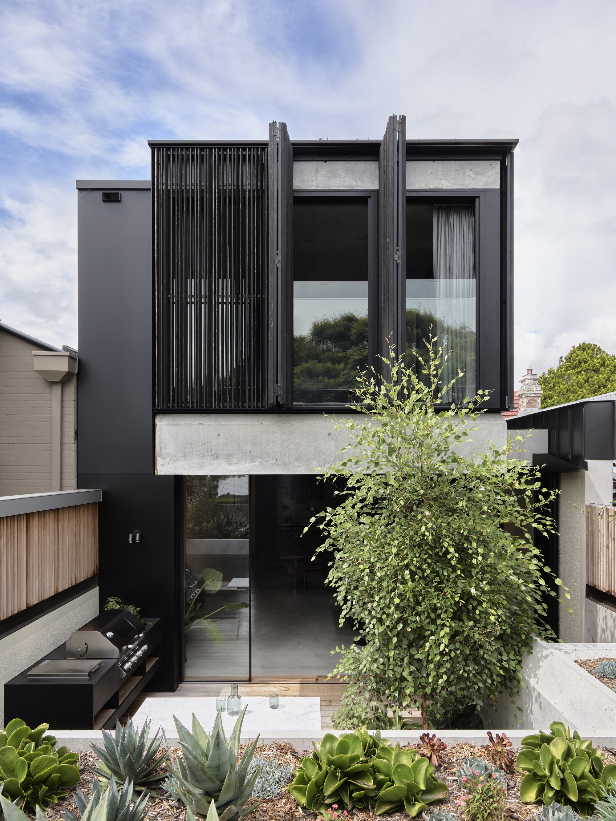 Gallery of Birch Tree House / H&E Architects - 8