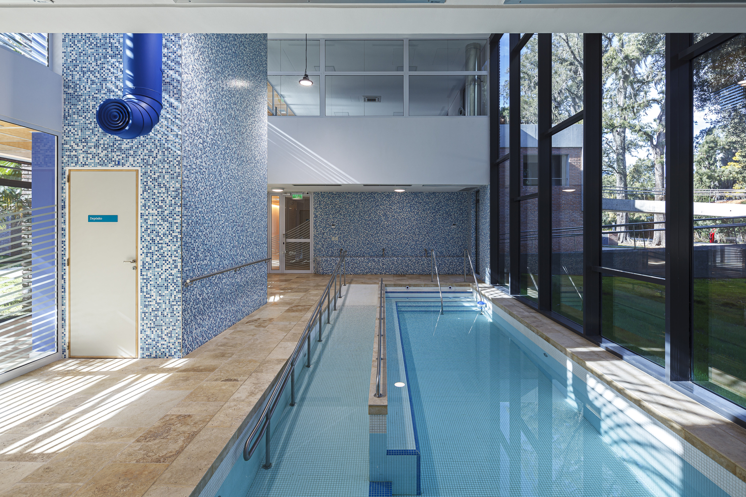 Galería de Centro integral para adultos mayores Sentidos / Estudio Cordeyro & Asociados - 9