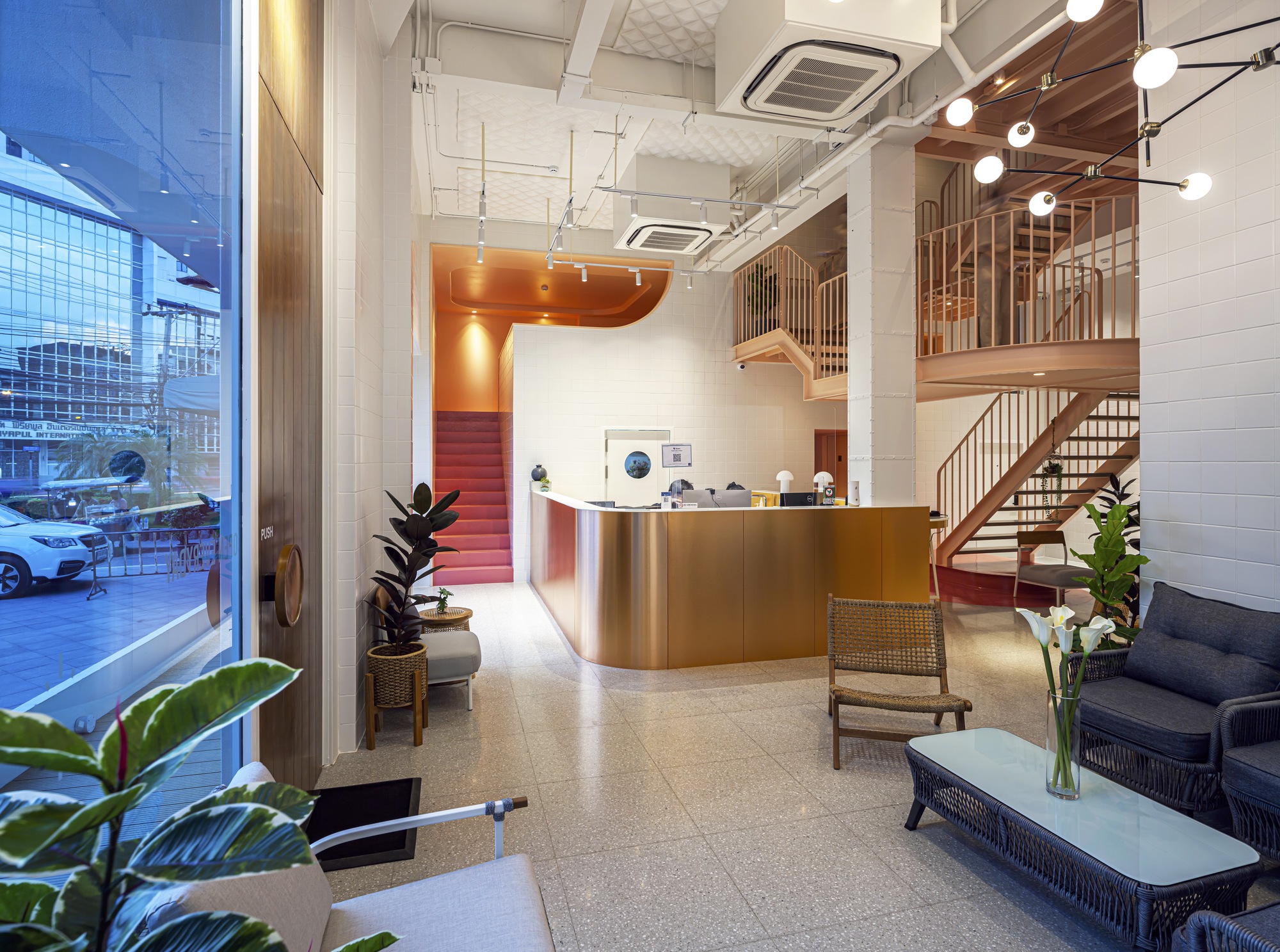 Gallery of Bonsai Hotel / Volume Matrix Studio - 3