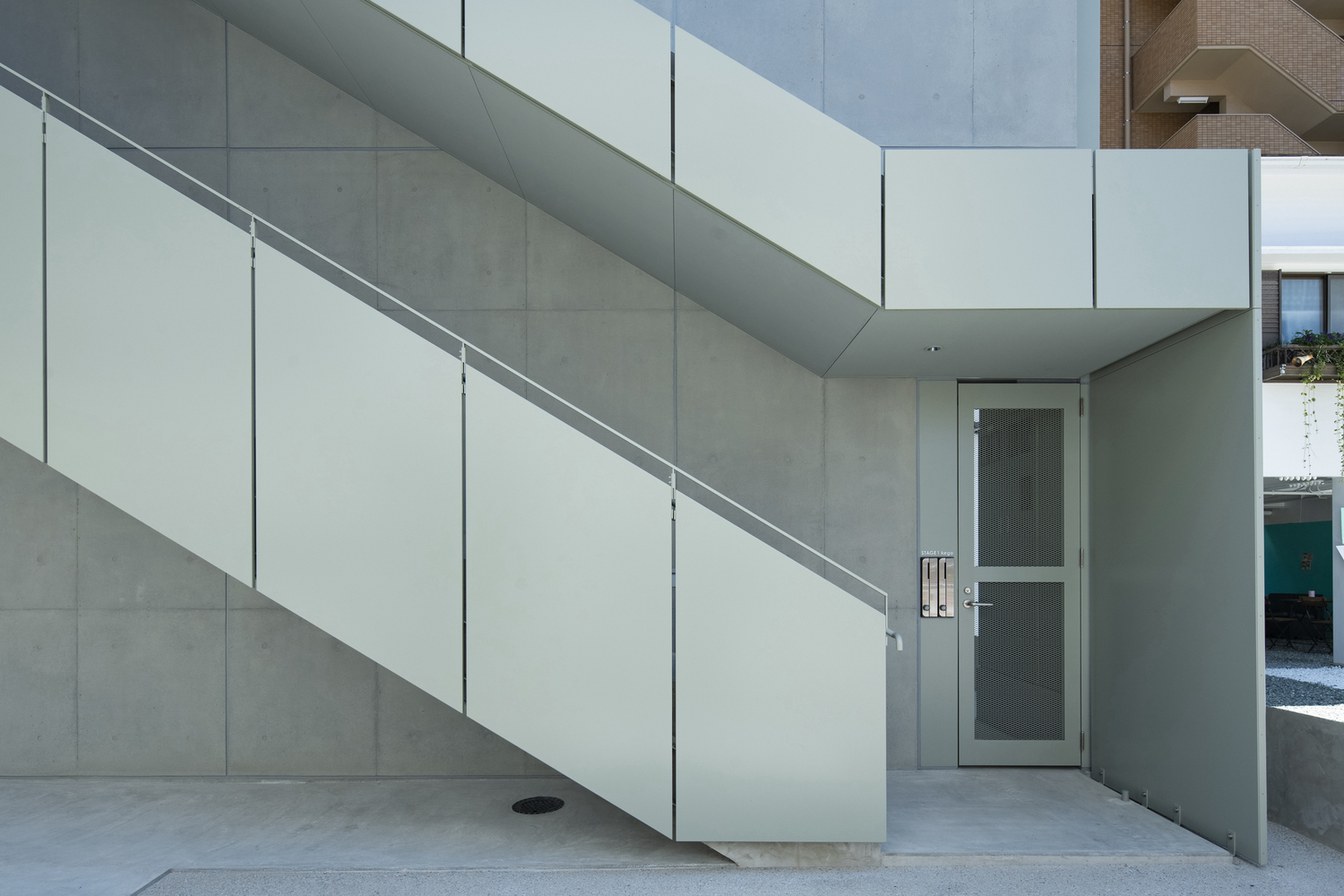 Gallery of STAGE1 KEGO Commercial Building / CASE-REAL - 11