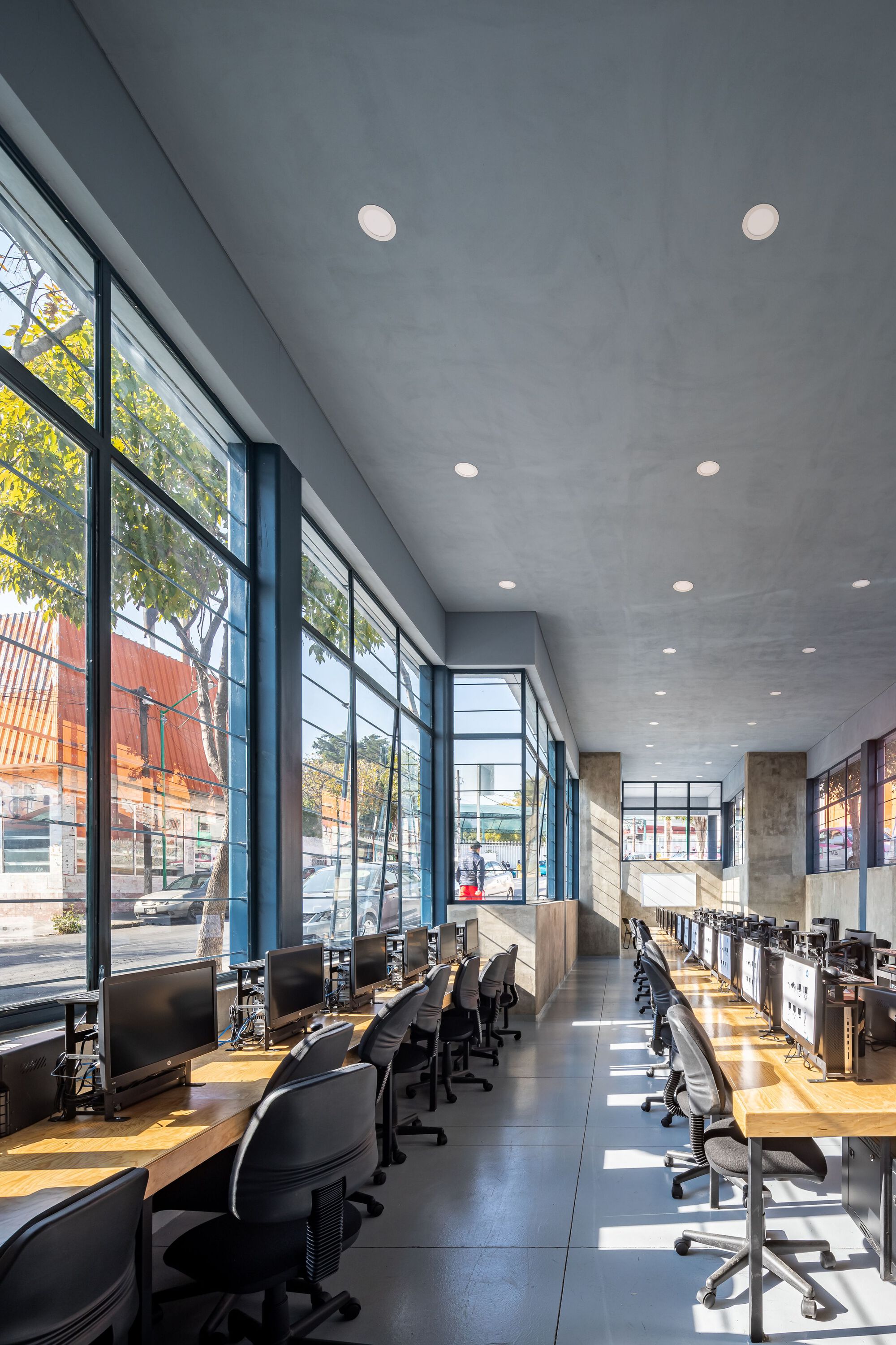 Gallery of Social Infrastructure Pilares Priani / PRODUCTORA + Palma - 13