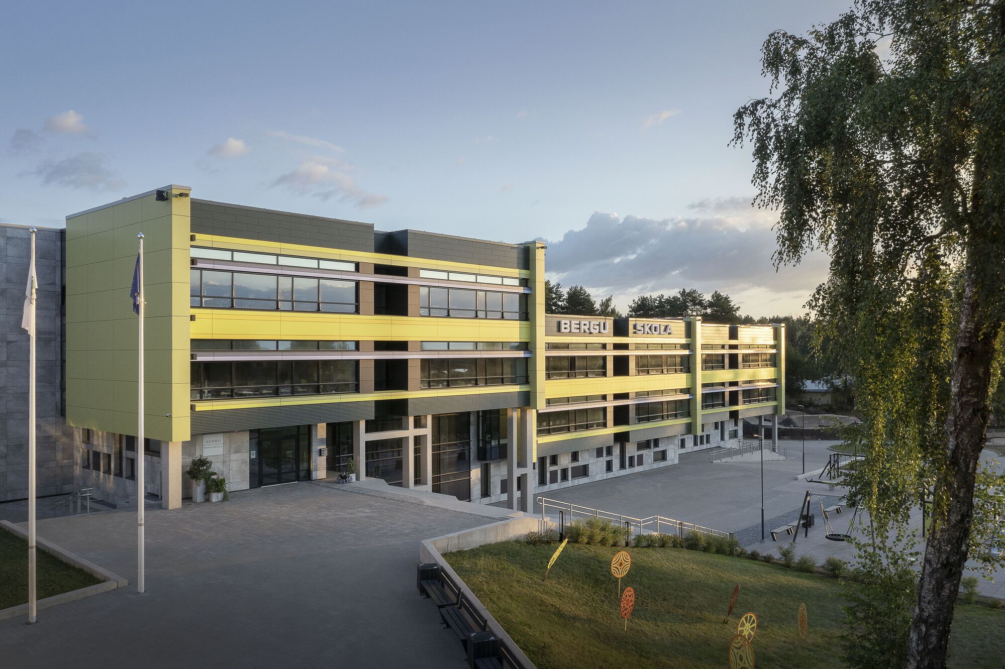 Gallery of Beyond Aesthetics: Functional Color Technologies for Façades ...