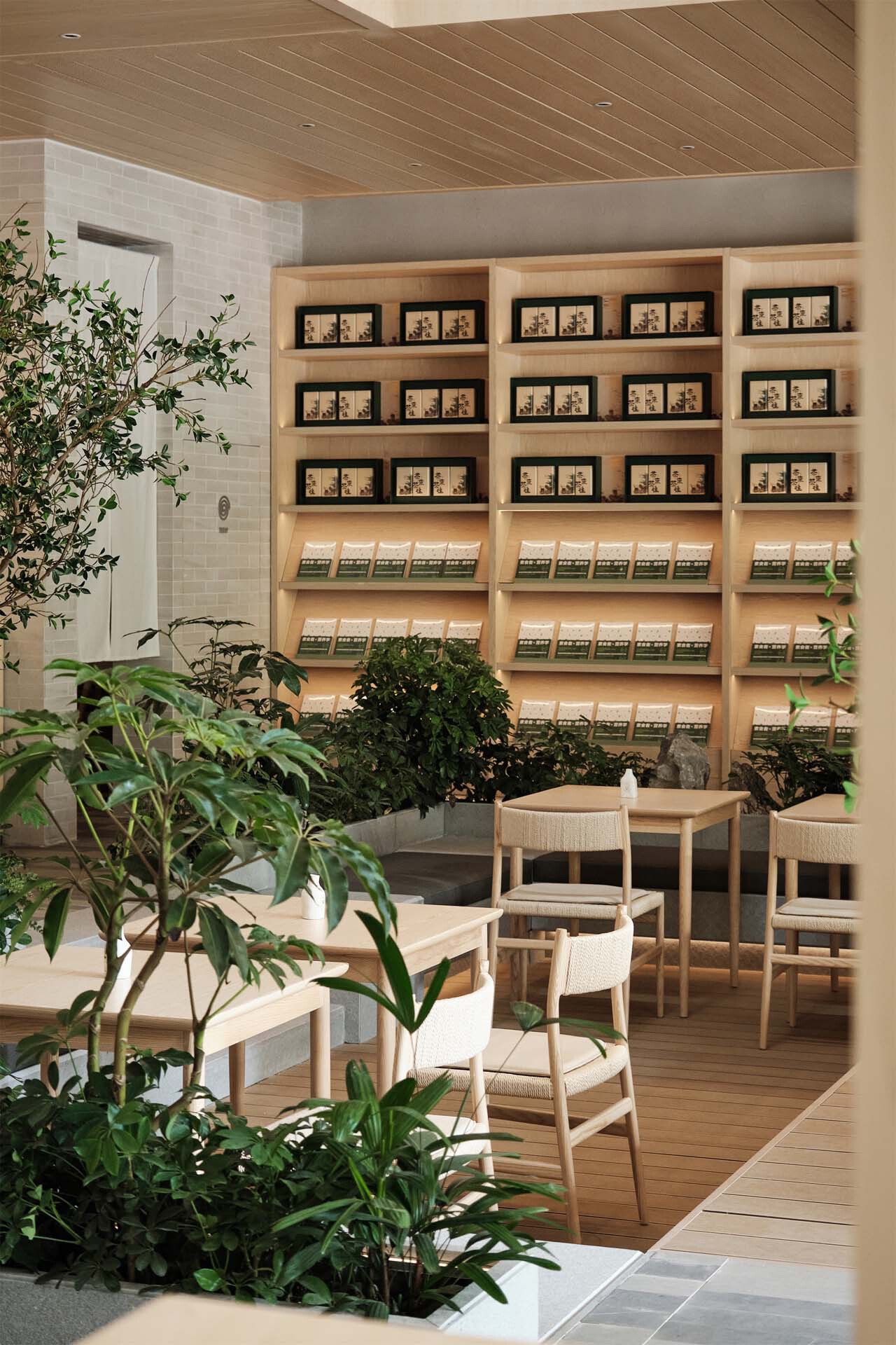 Gallery of Vegetable House / TRIOSTUDIO - 12