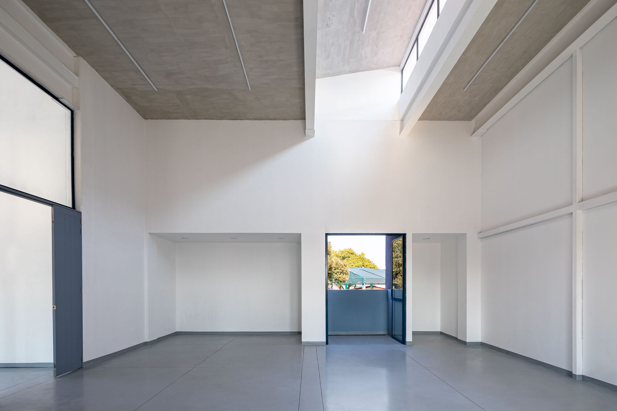 Galería de Infraestructura social Pilares Priani / PRODUCTORA + Palma - 4