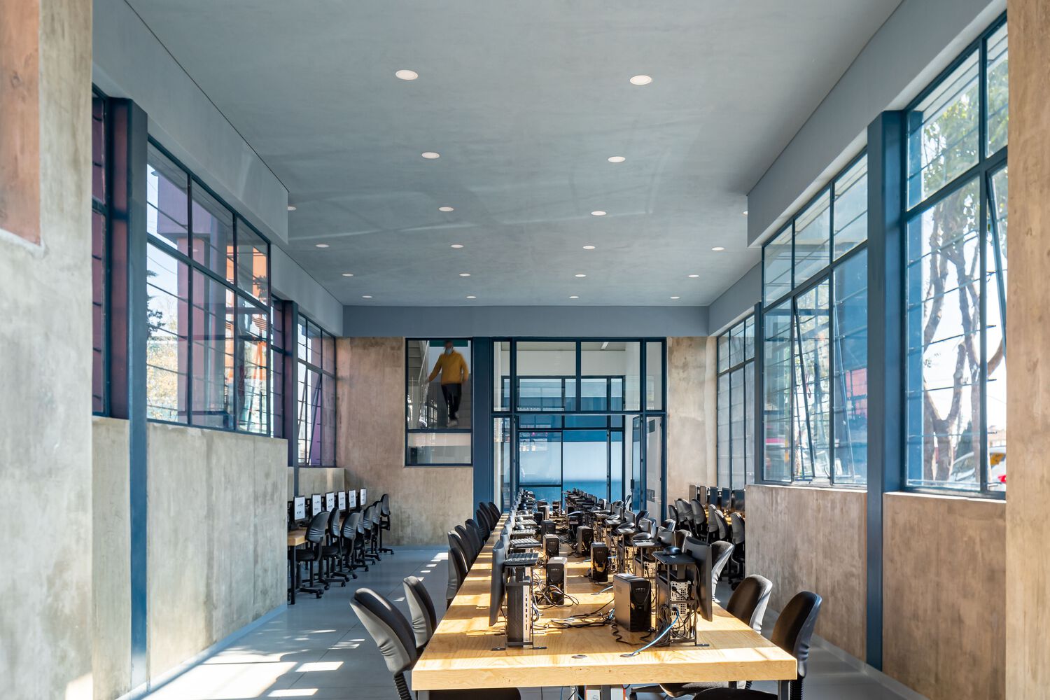 Gallery of Social Infrastructure Pilares Priani / PRODUCTORA + Palma - 15