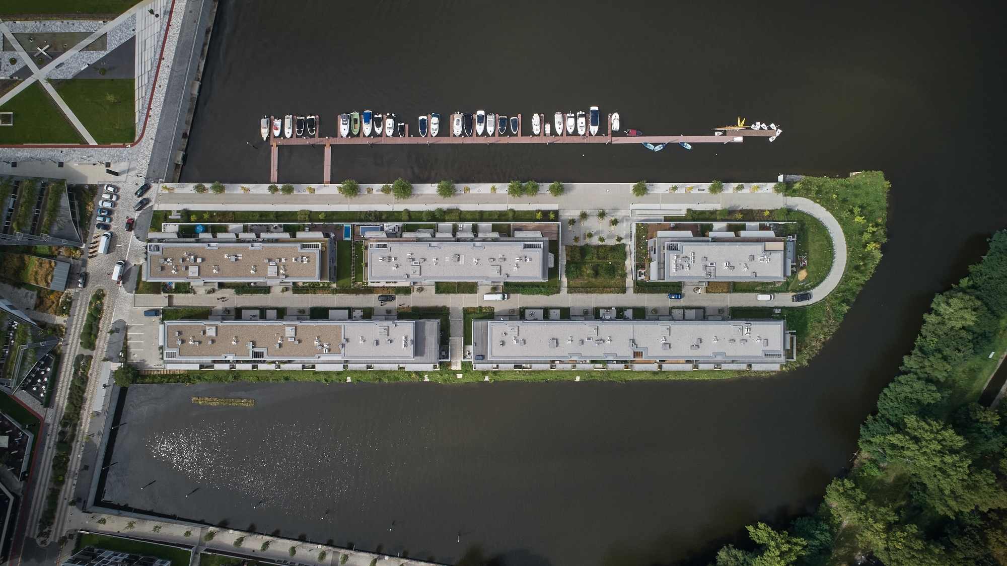 Gallery of Libeň Docks / QARTA architektura - 16