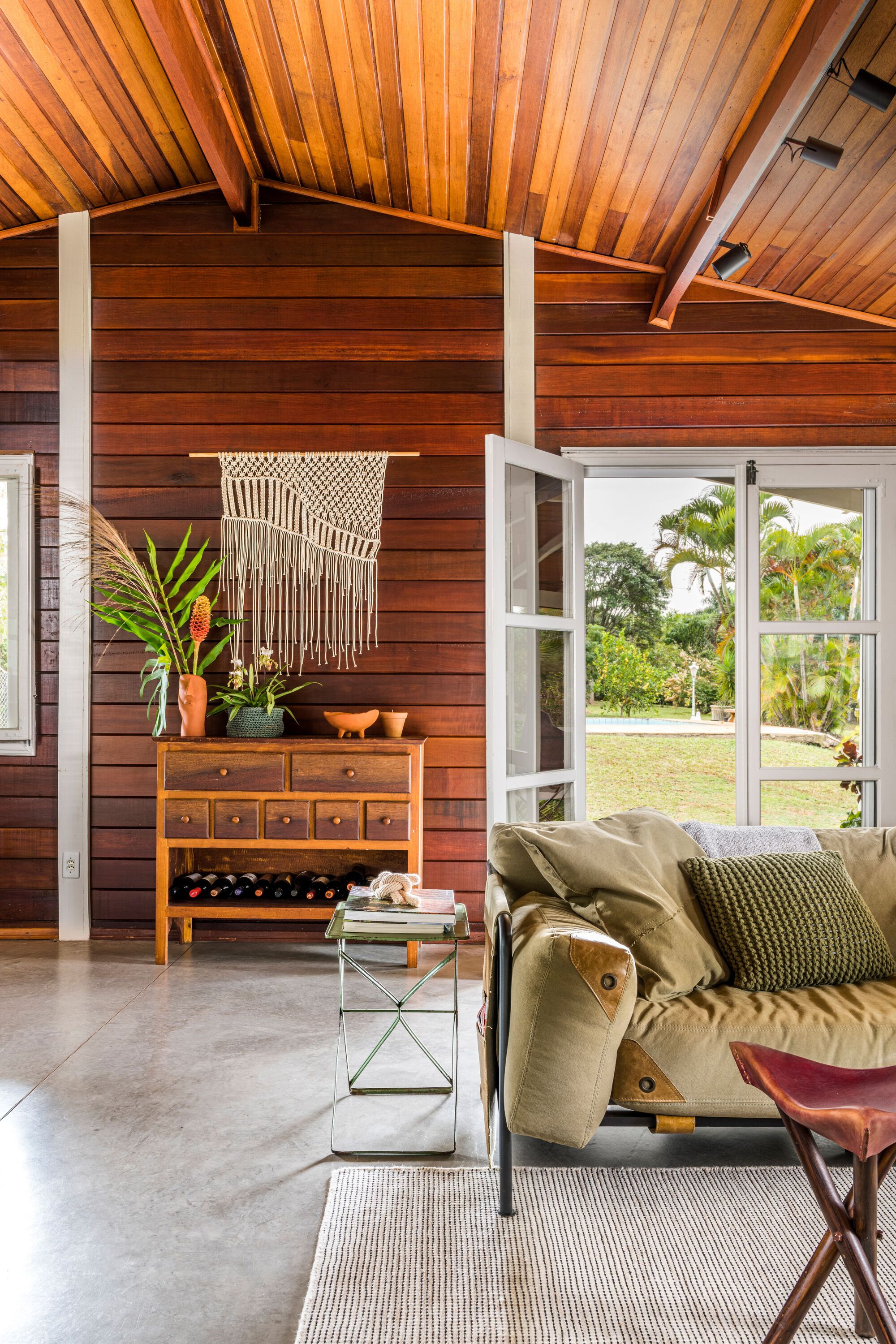 Galeria de Cabana de Madeira / Macro Arquitetos - 8