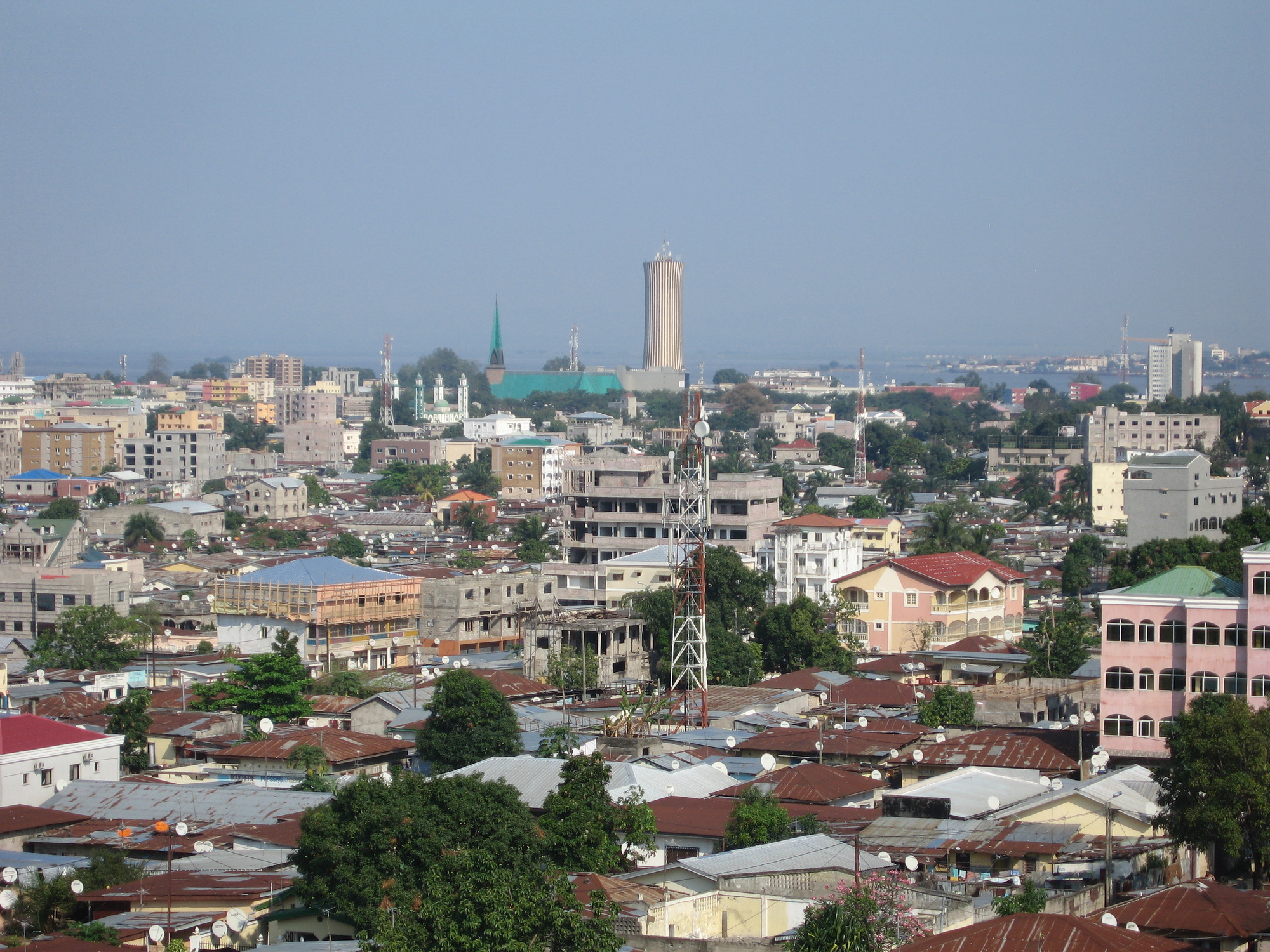 Gallery of Questioning the Megalopolis in the Global South - 8