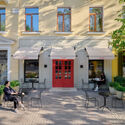 Julius Café / NAAW | ArchDaily