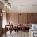 Julius Café / NAAW | ArchDaily