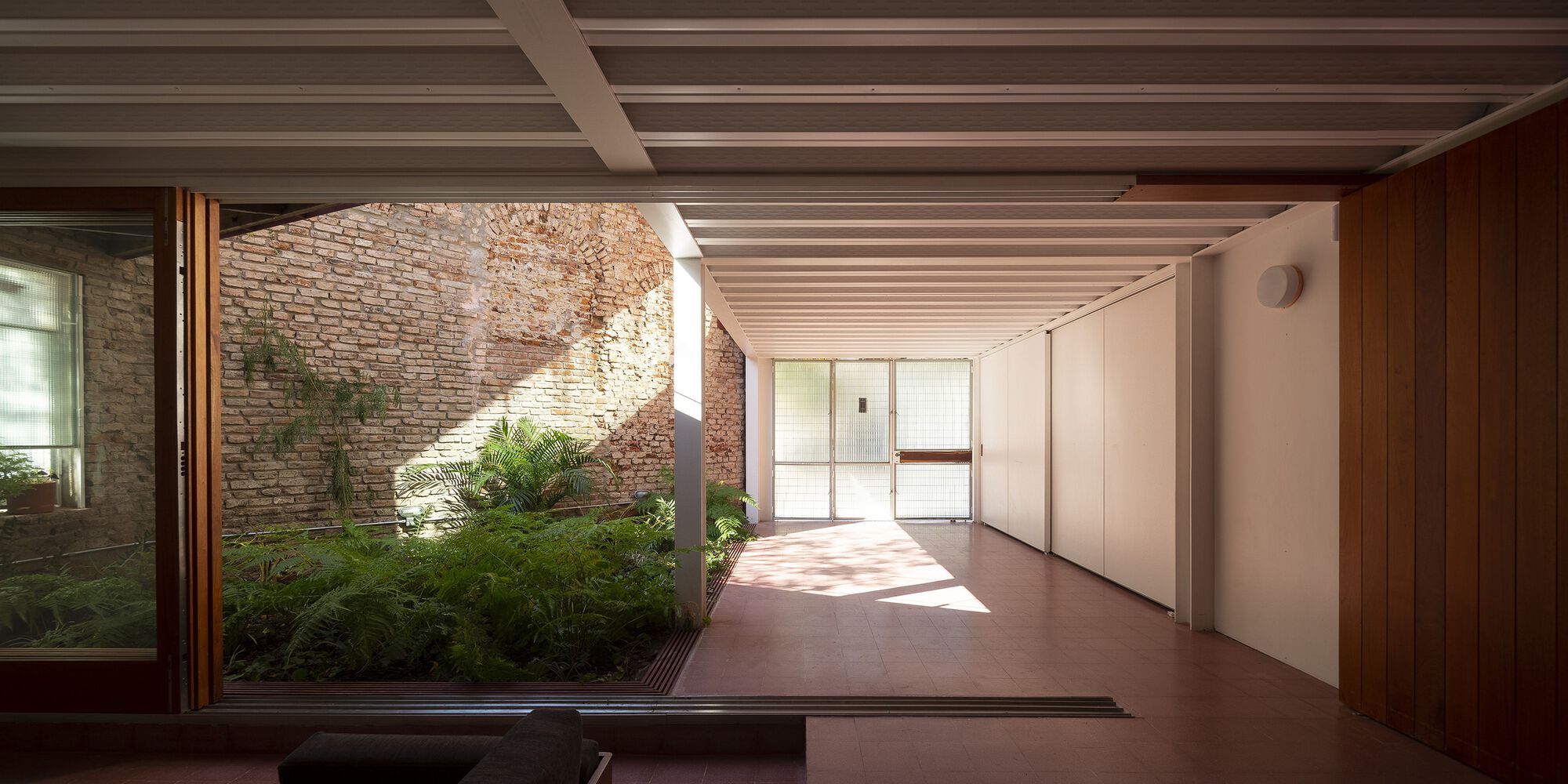 Gallery of Roseti House / Griselda Balian + Estudio Damero - 16