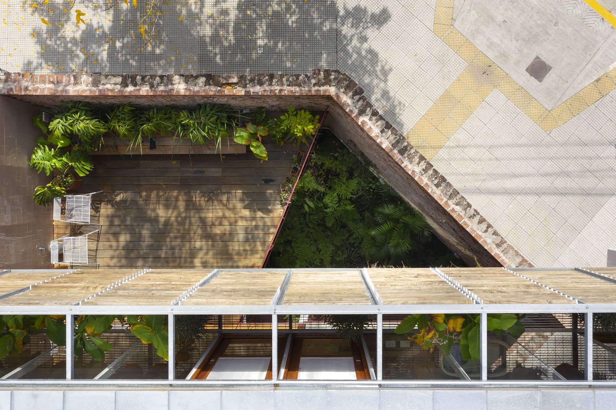 Gallery of Roseti House / Griselda Balian + Estudio Damero - 7