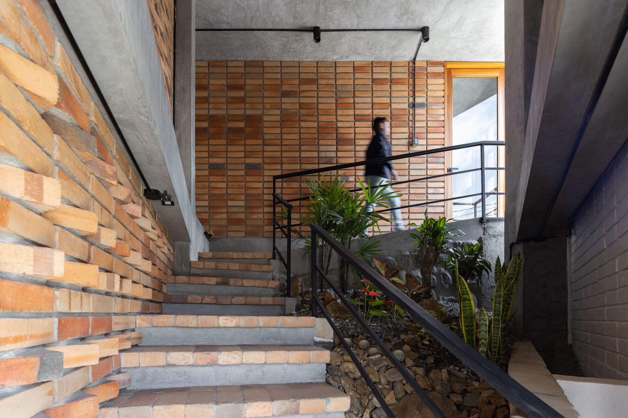 Gallery of House in 100m2 / Hábitat-estudio de arquitectura - 2