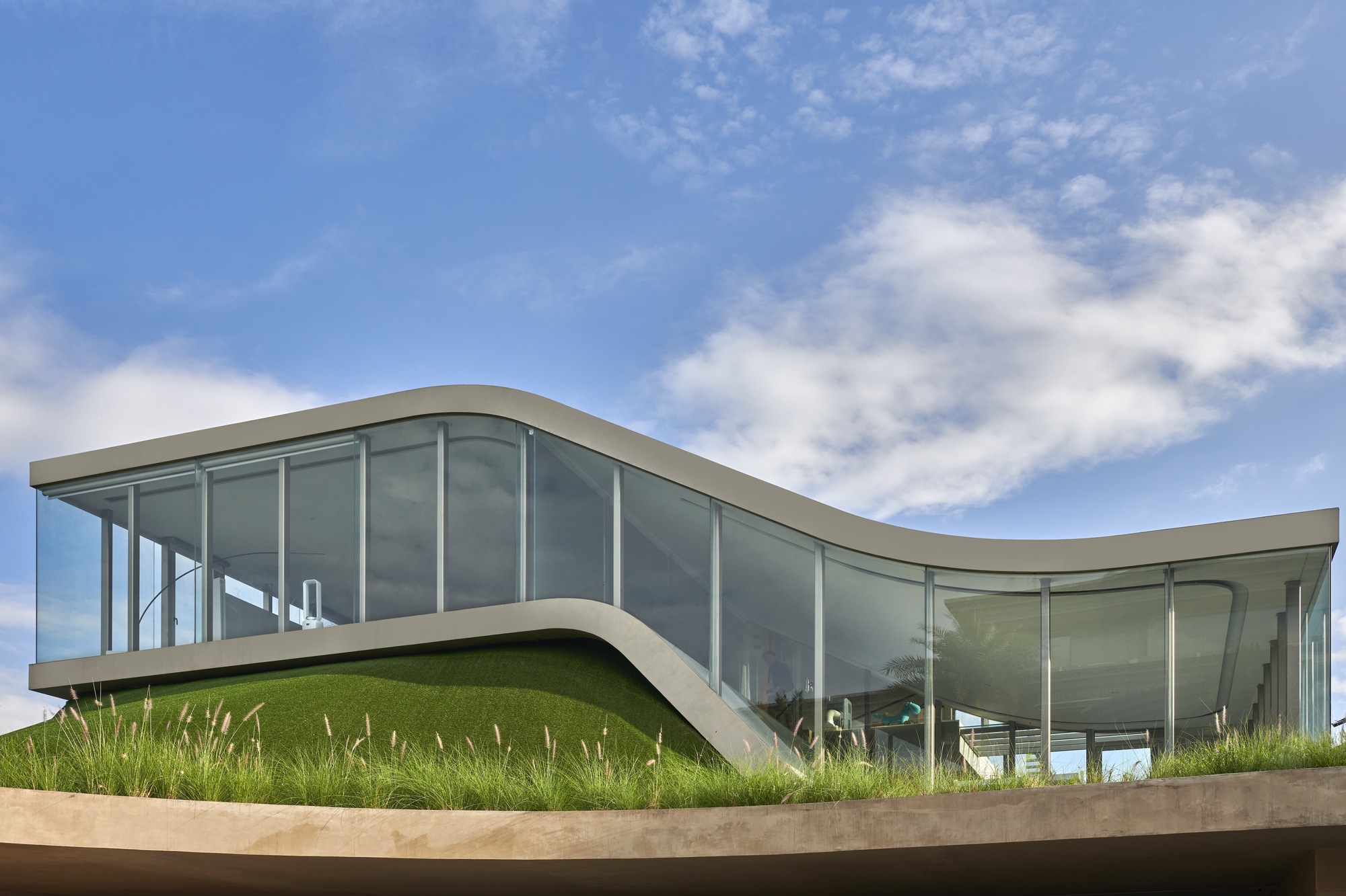 Gallery of Melt House / RDMA - 2