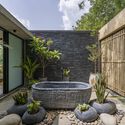 Kalrav Villa / VPA Architects | ArchDaily