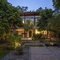 Kalrav Villa / VPA Architects | ArchDaily