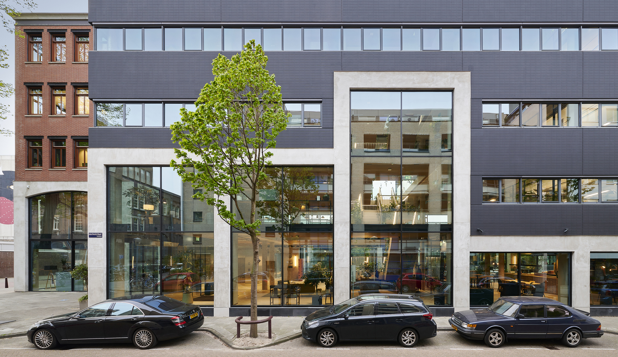 Gallery of Lieven de Key Headquarters / Studioninedots - 7