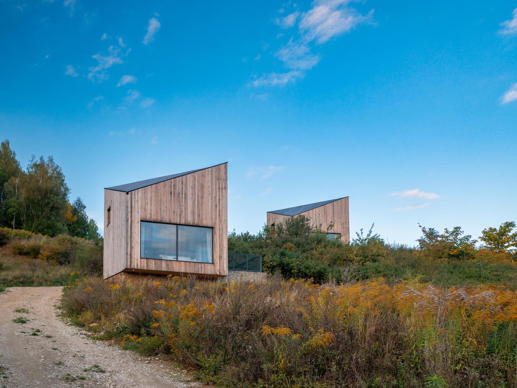 Galeria de Pequenos chalés de férias u Gaii / SAN Architektura - 4