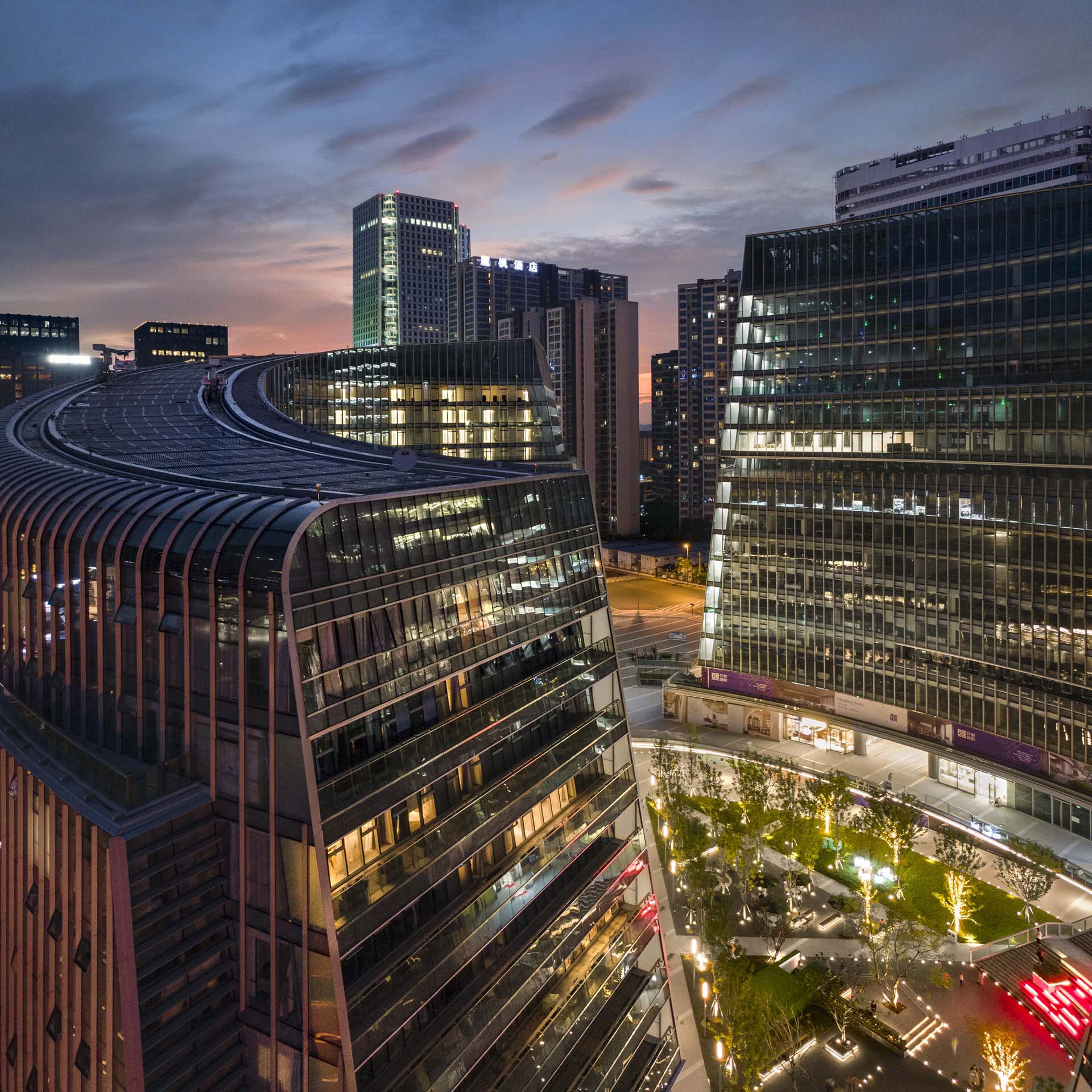 Gallery of Chengdu Co-Innovation and Cooperation Center / Laguarda.Low ...