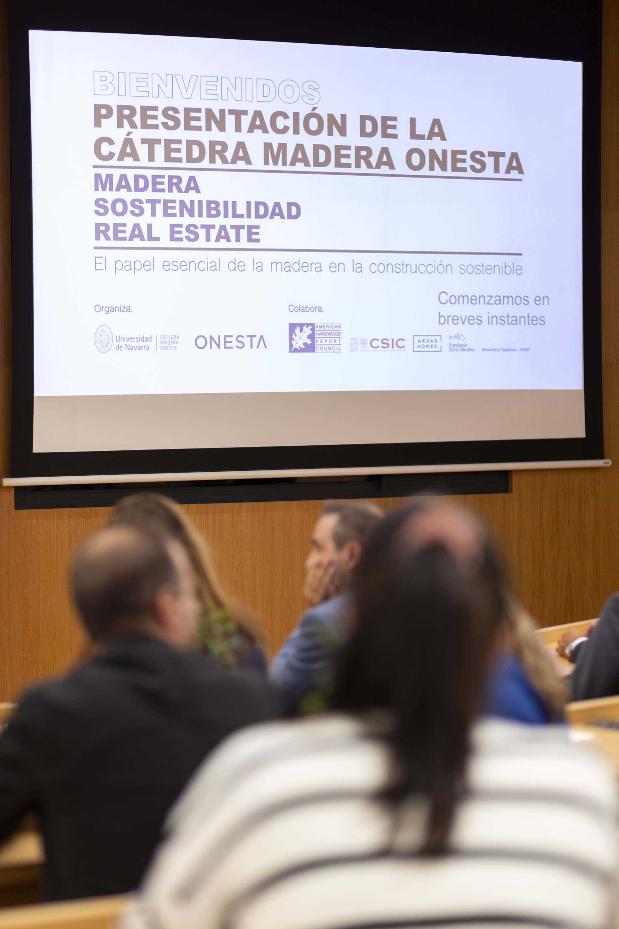 Galería de Perpetuum Mobile: el mobiliario de la casa de Enric Miralles ...