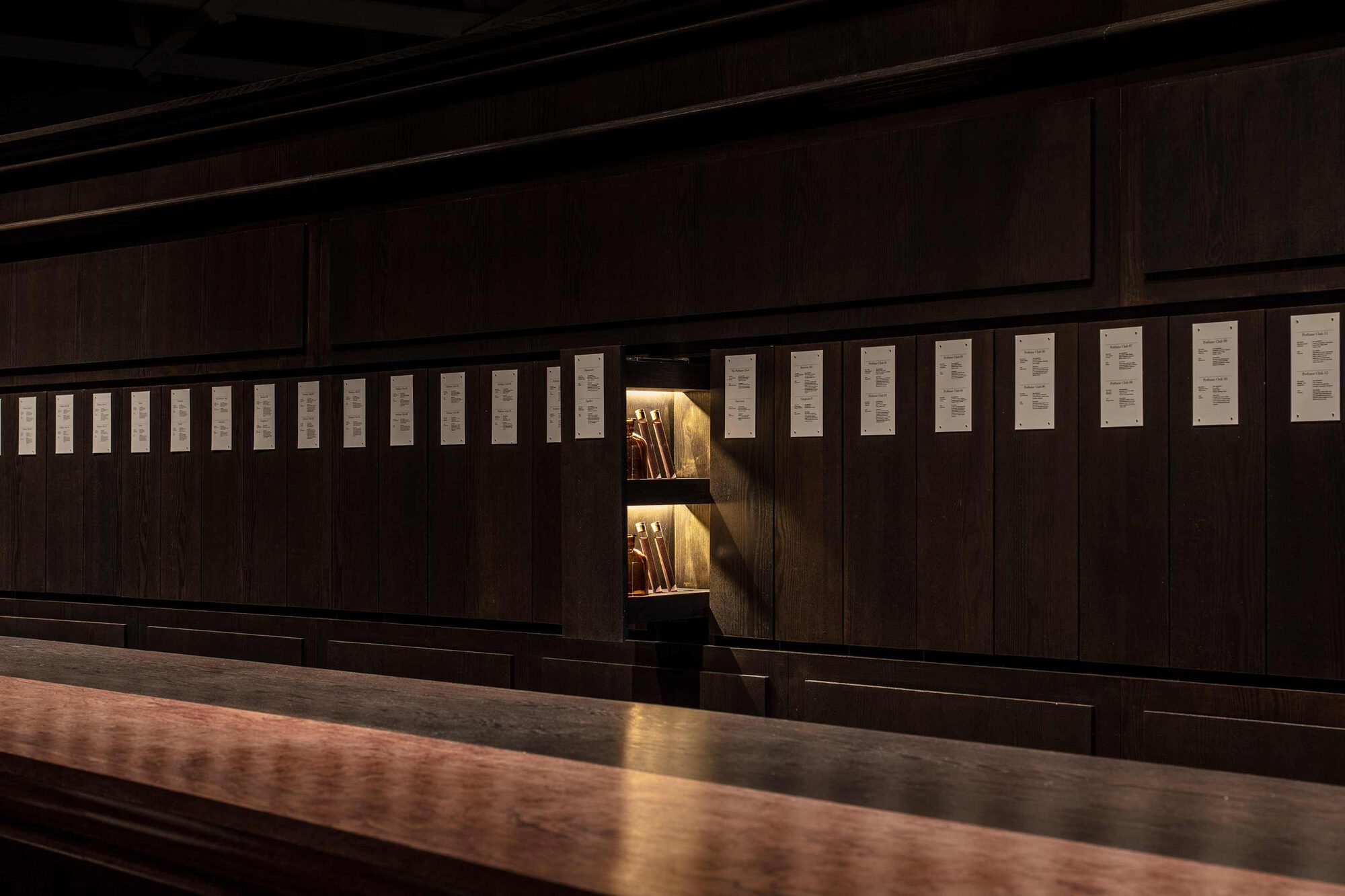 Gallery of The Perfume Club / T-FP - 10