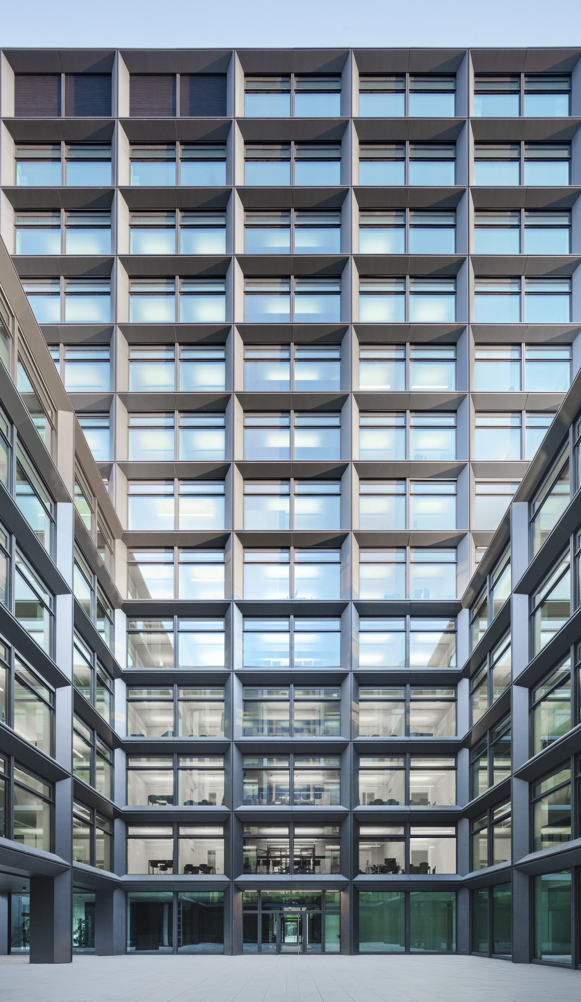 Gallery of SachsenEnergie Headquarters / gmp Architects - 4