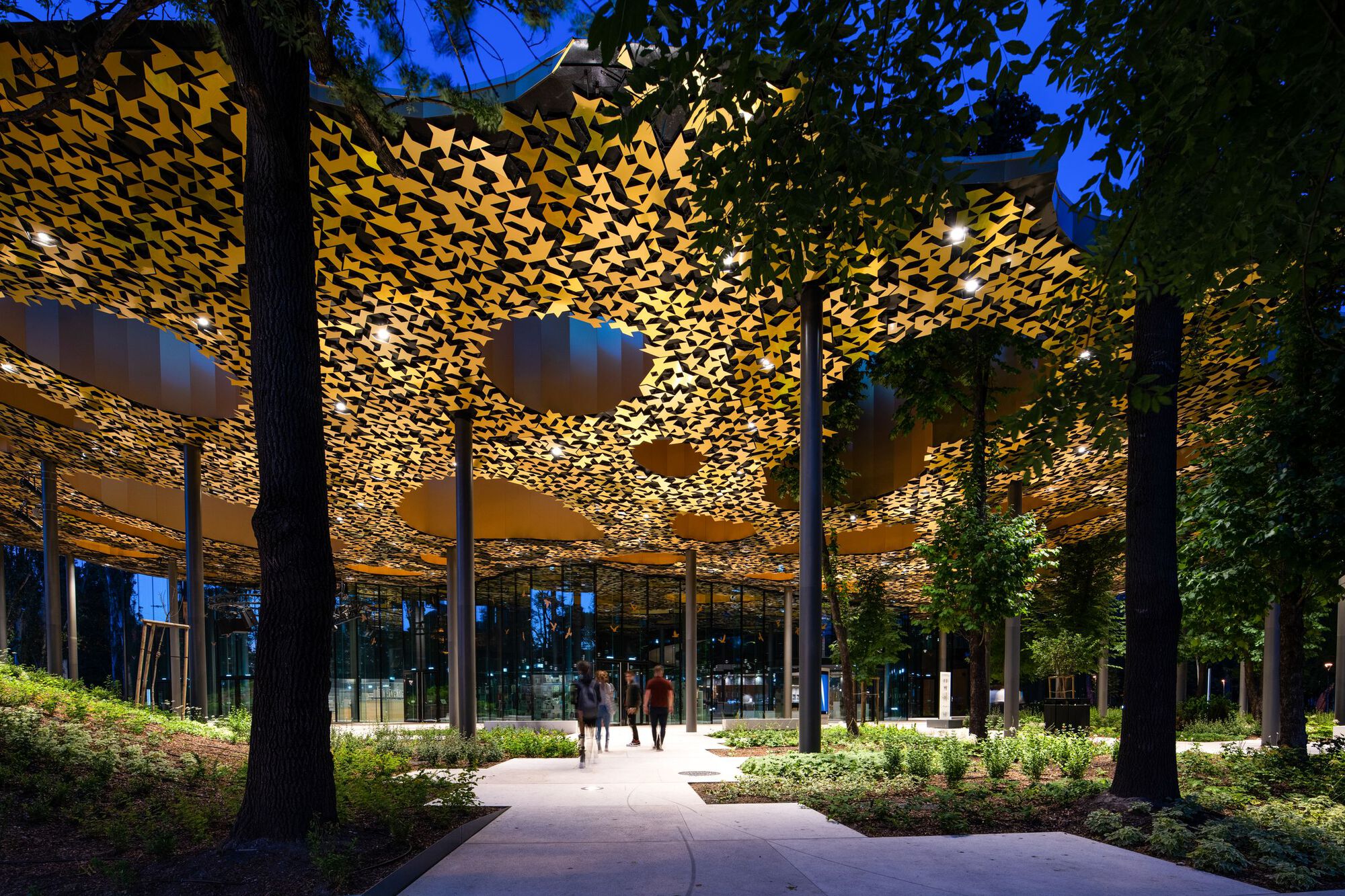 Gallery of "Architecture of the Future Should be in Harmony with Nature ...