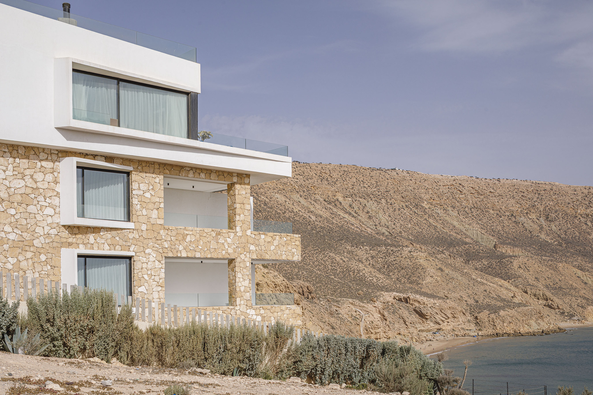 Gallery of Deep C Boutique Hotel / Studio BO - 8