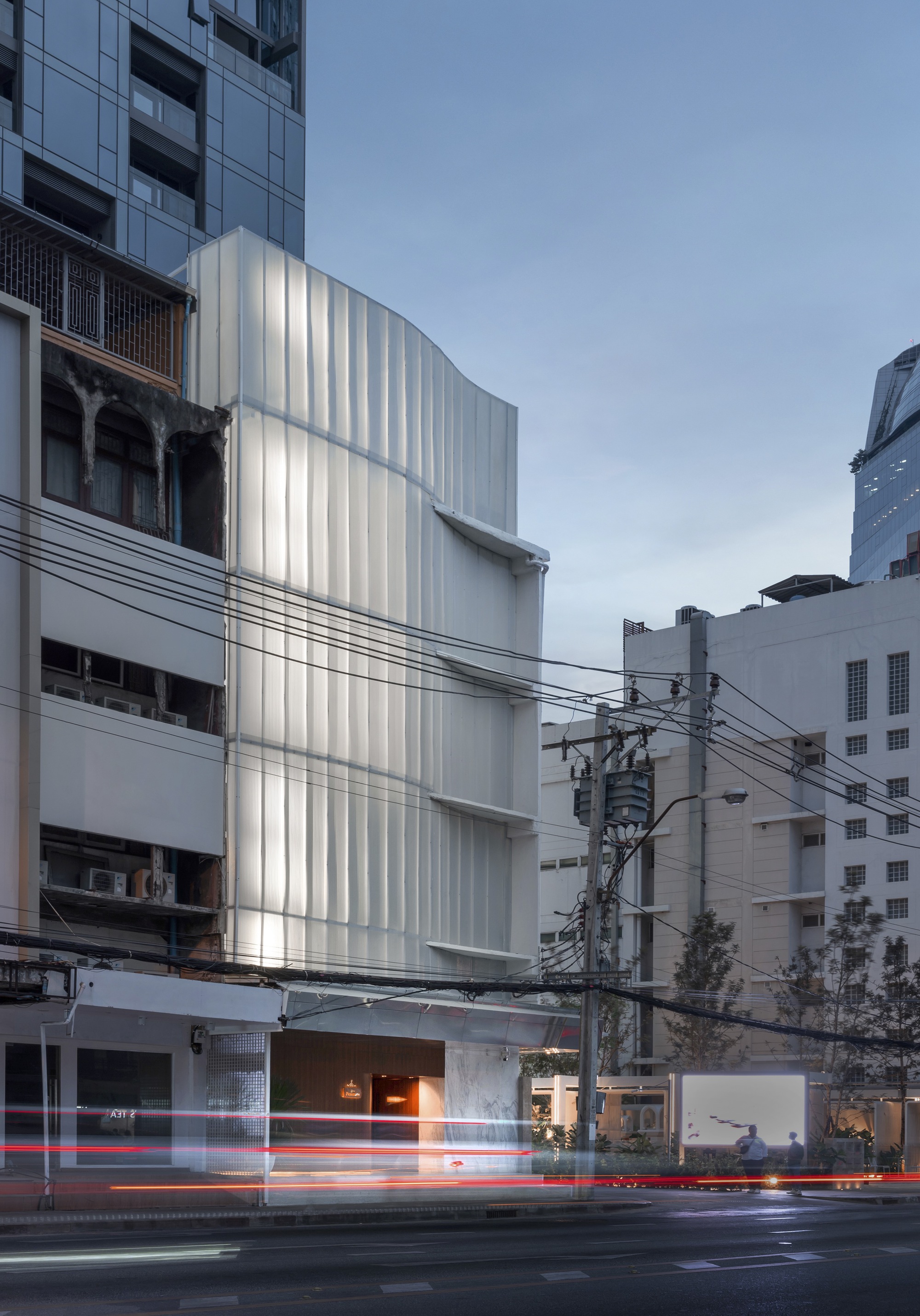 Gallery of Pennant Thonglor Restaurant / PAD Space Artisan - 18