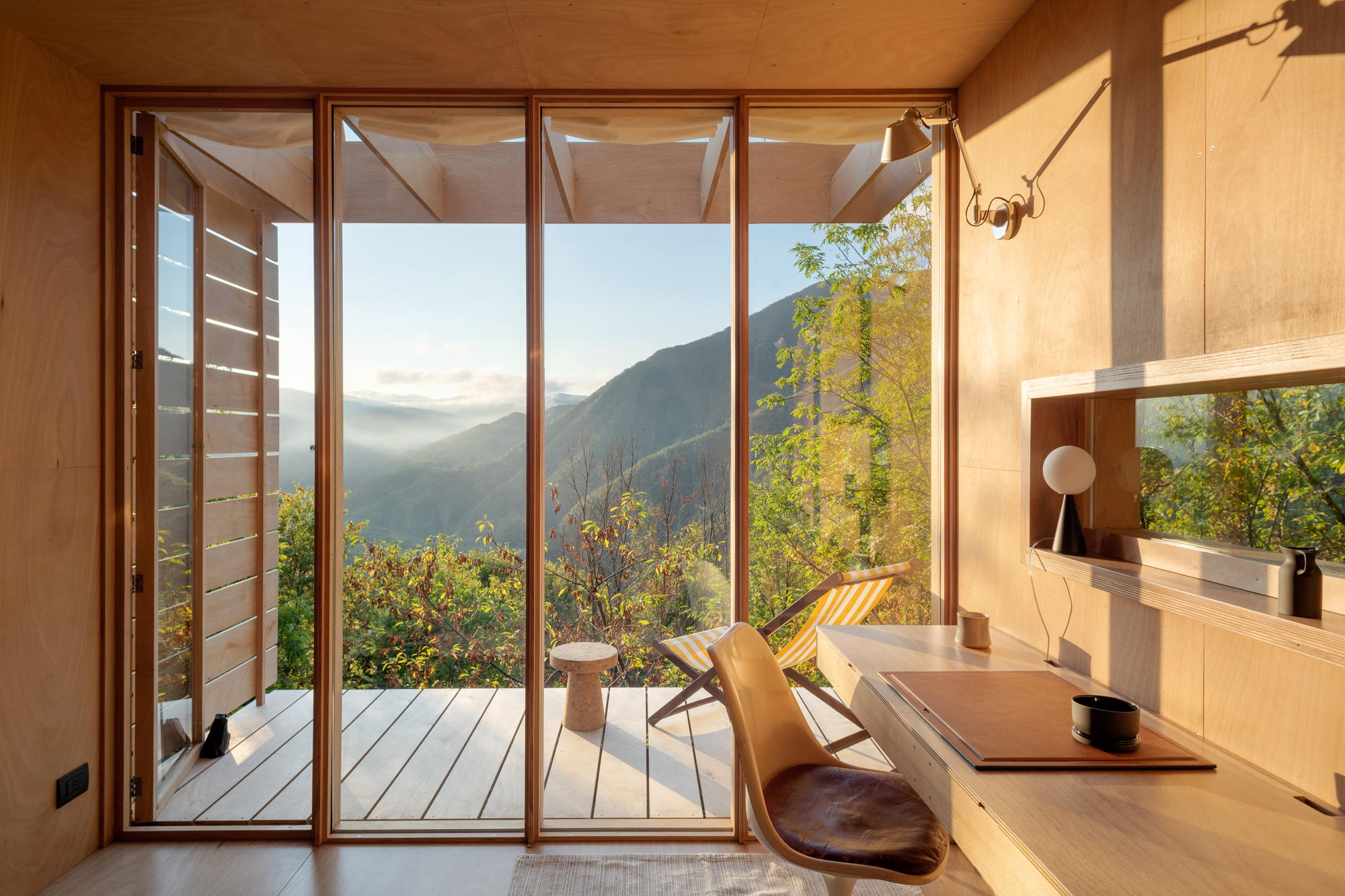 画廊 Hermitage 小屋 / llabb - 4