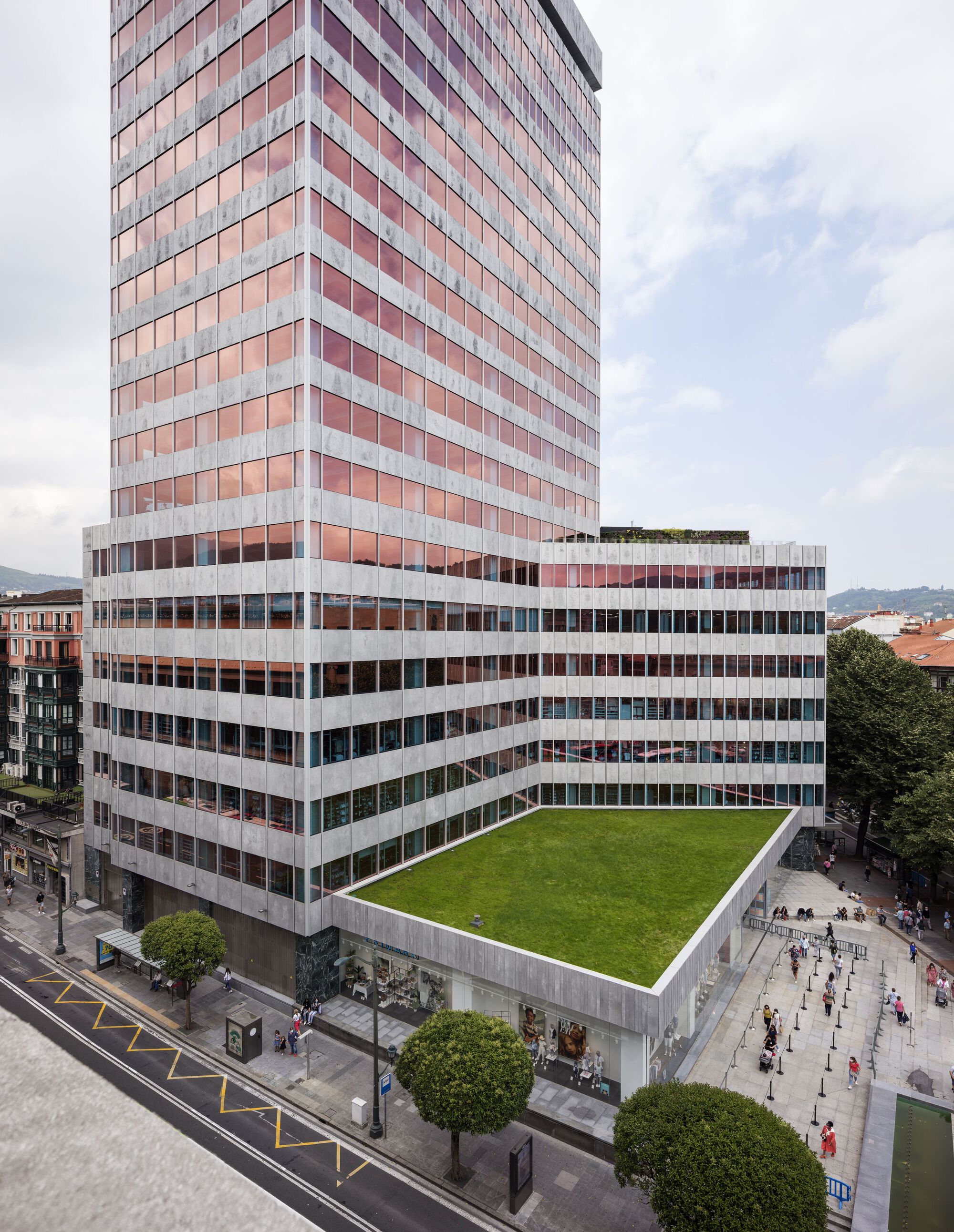 Gallery of Bizkaia Tower Renovation / IDOM - 35
