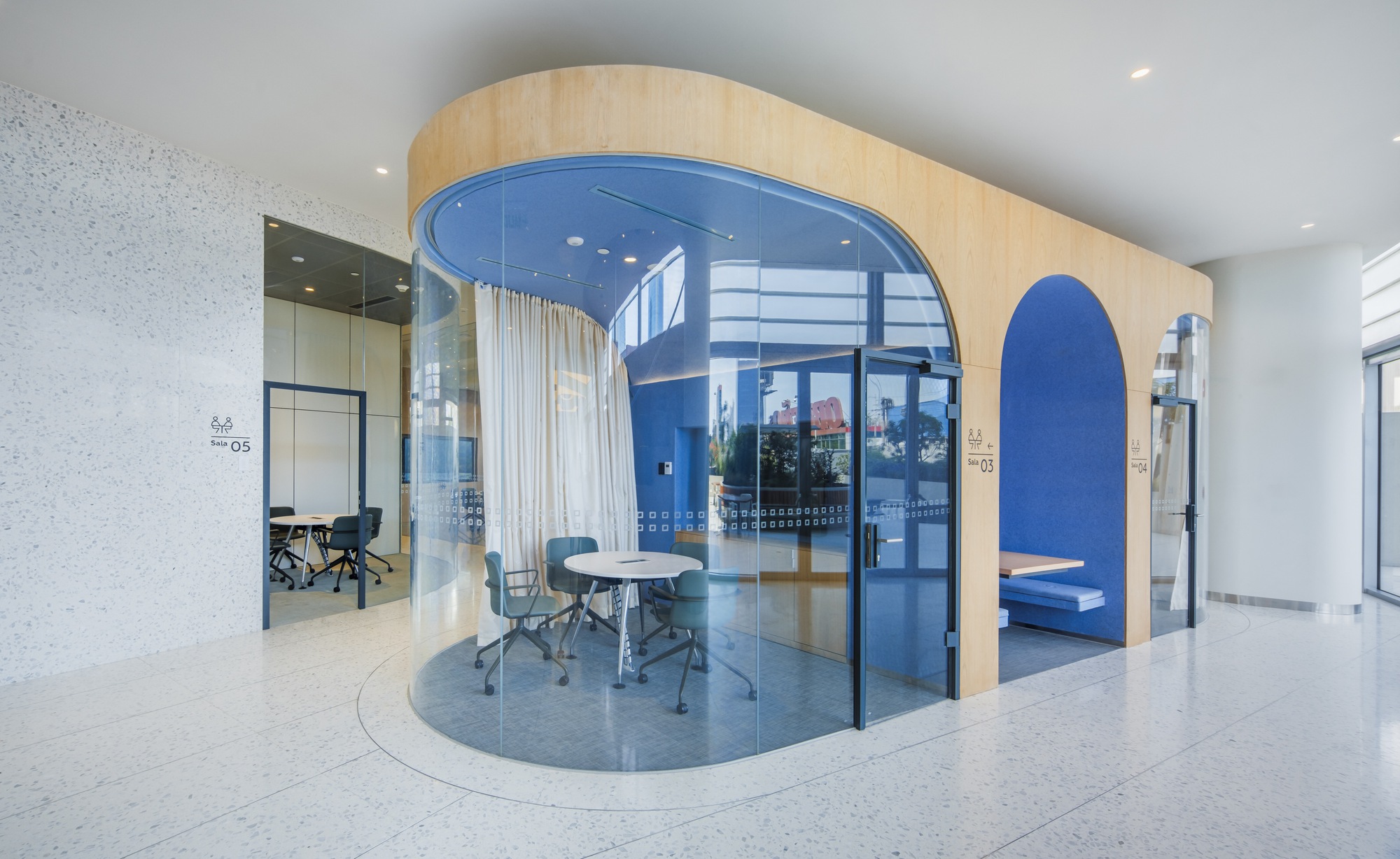 Gallery of Intercorp / WORKac - 10