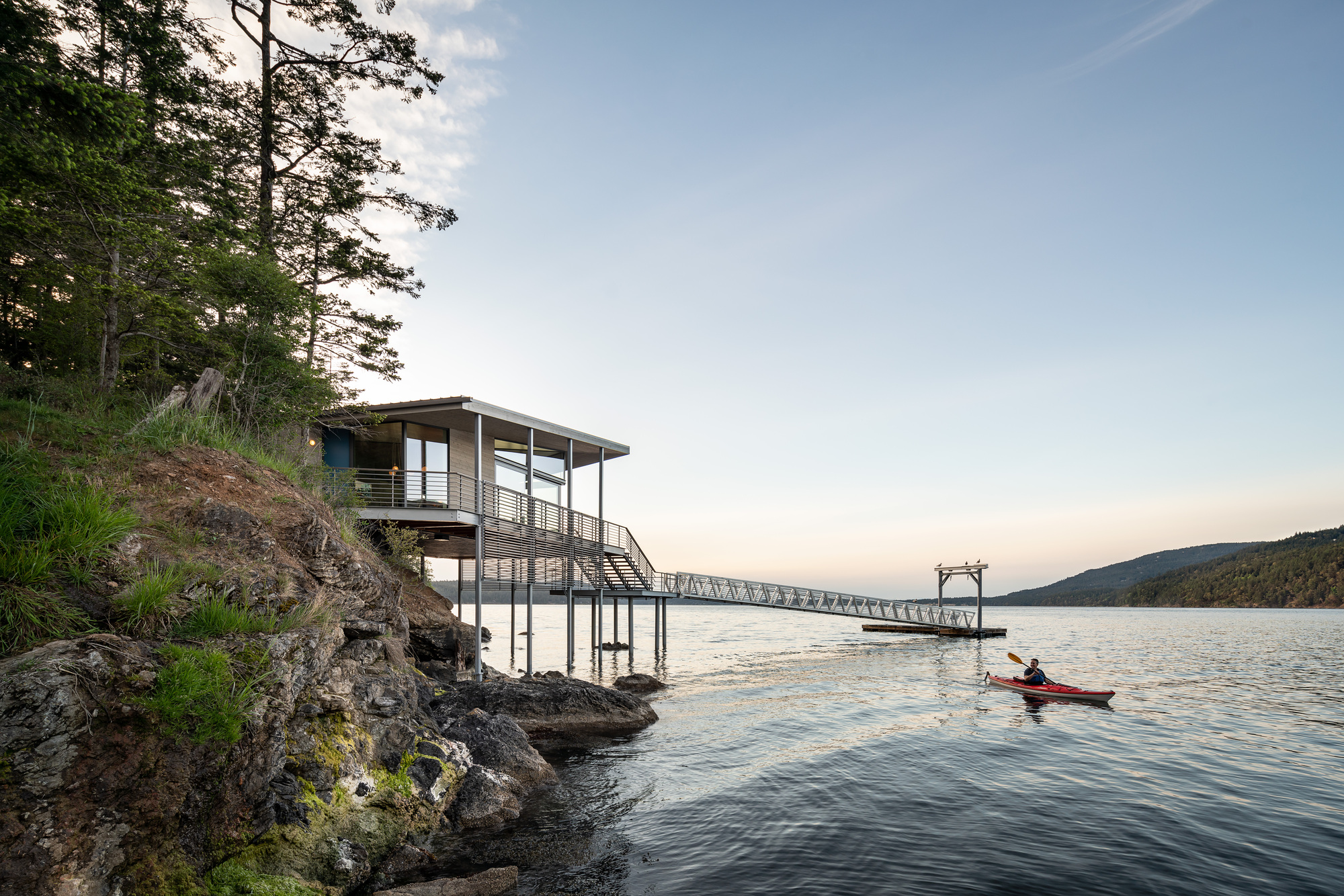 Gallery of Boathouse / Prentiss + Balance + Wickline Architects - 2