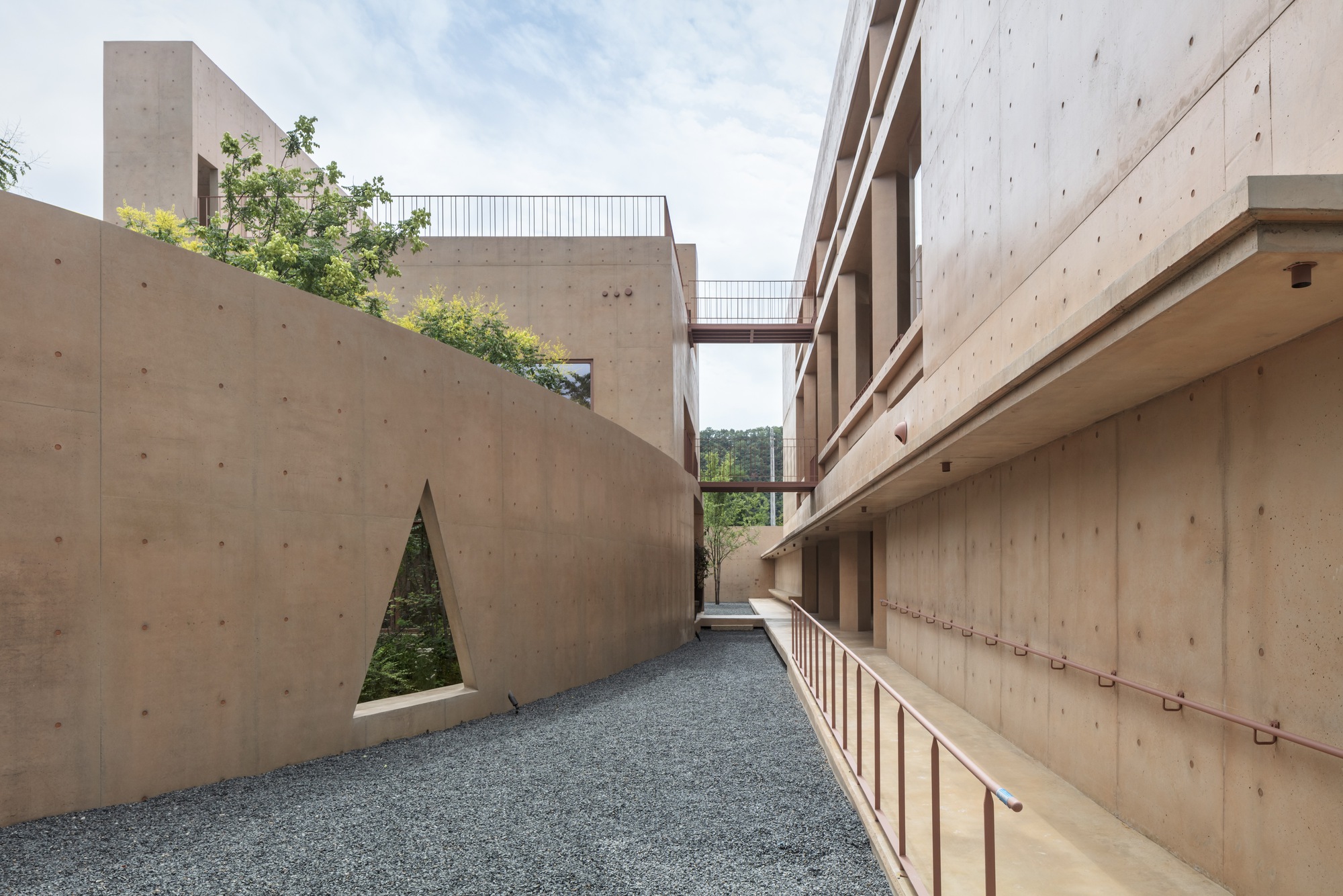 Gallery of MRNW Daegu Cultural Center / Society of Architecture + Yerin ...