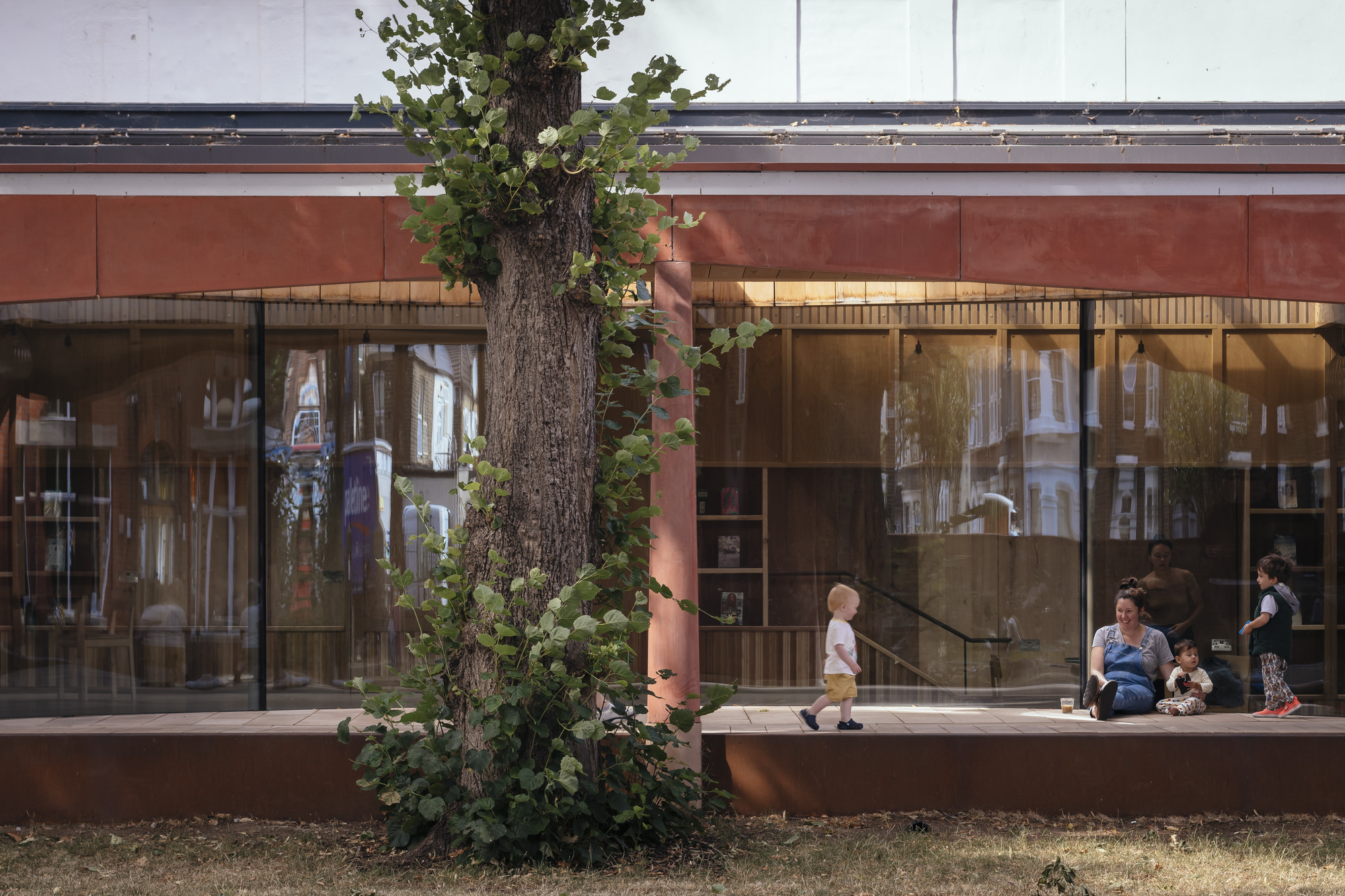 Gallery of Lea Bridge Library Pavilion / Studio Weave - 10
