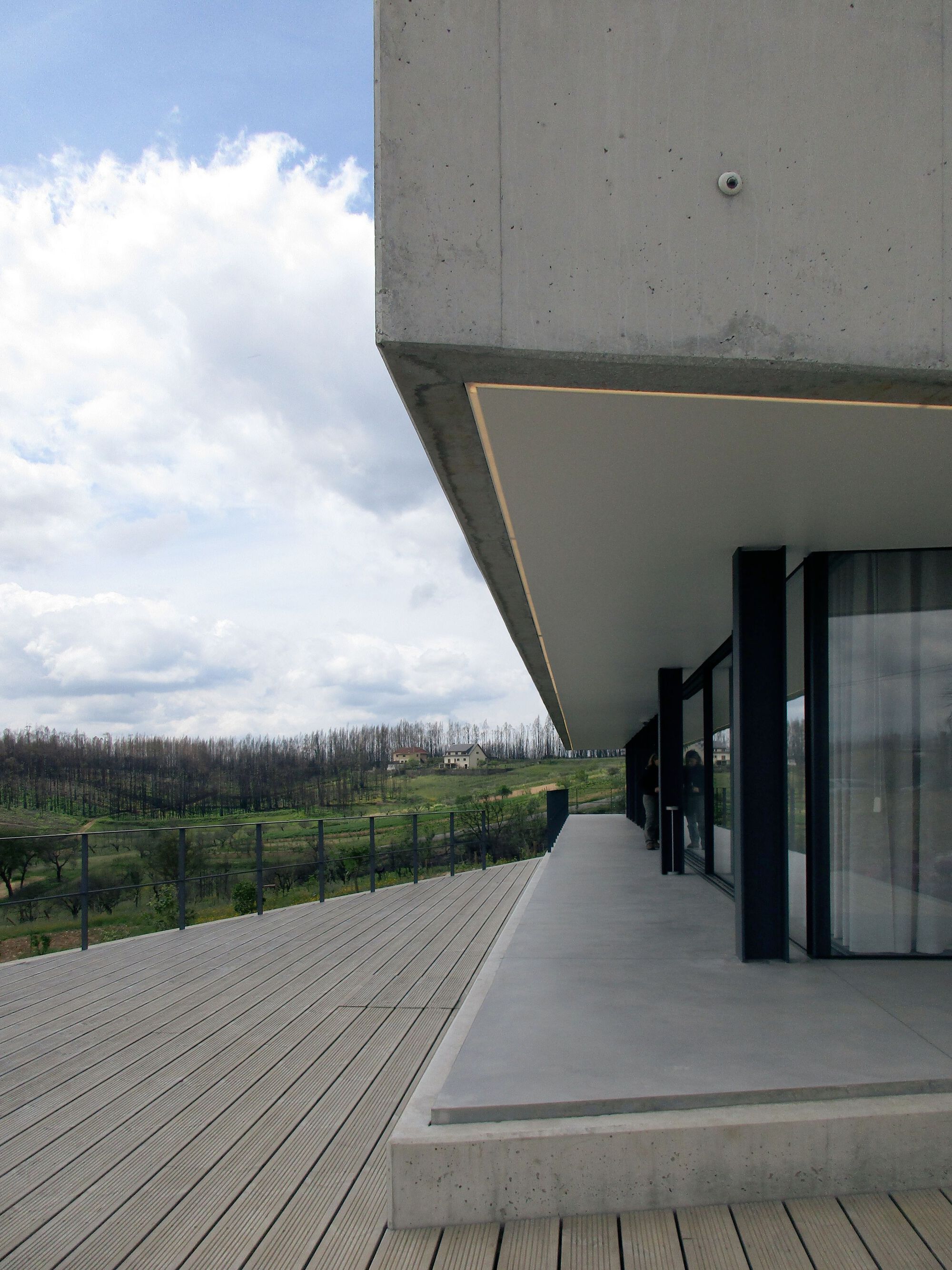 Gallery of Raw Concrete House / Utopia - 19