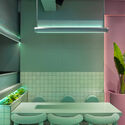 Cosmo Deli & Bistro Bar / Exubia Studio | ArchDaily