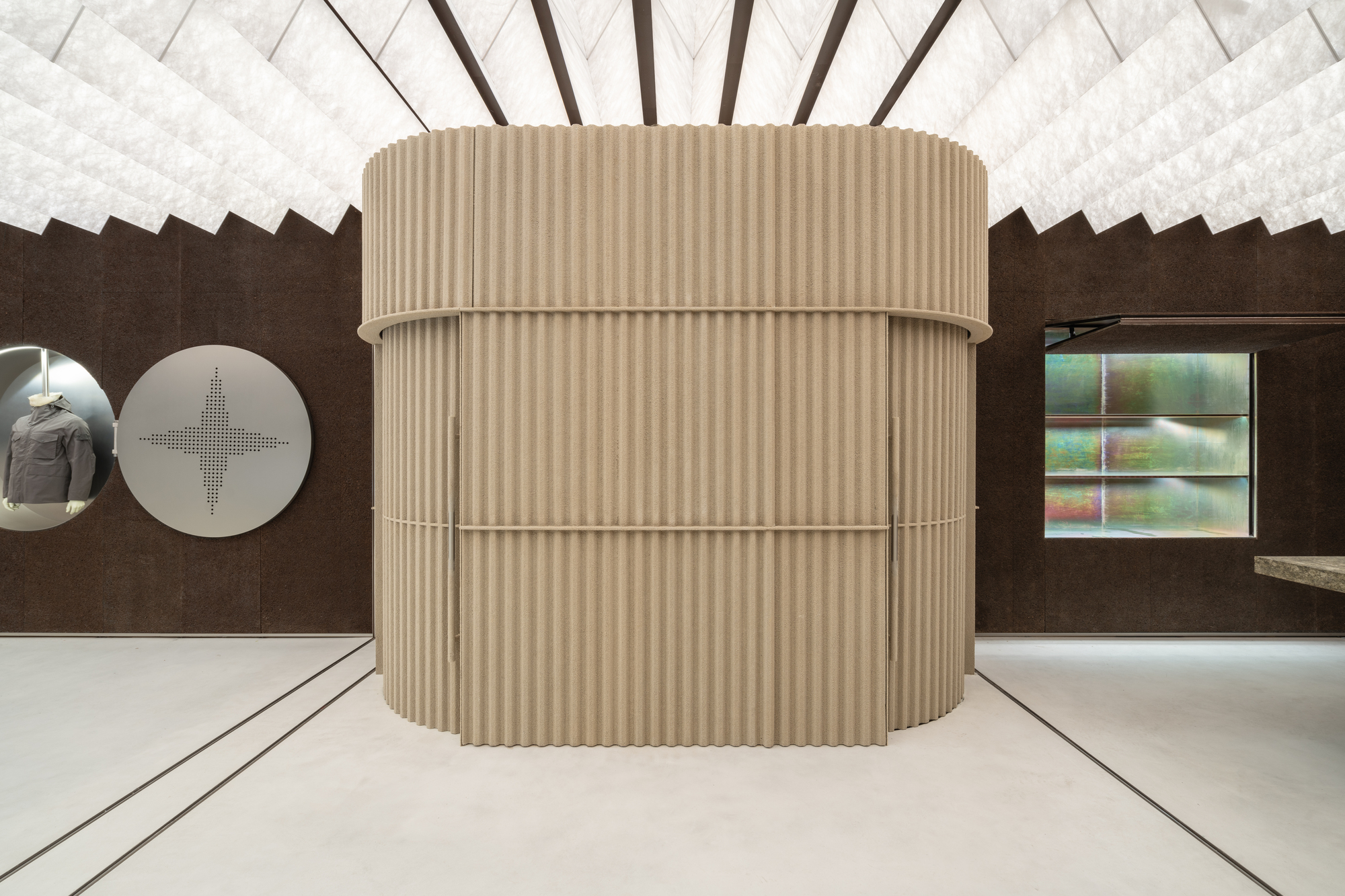 Gallery of Stone Island Global Store / AMO - 8