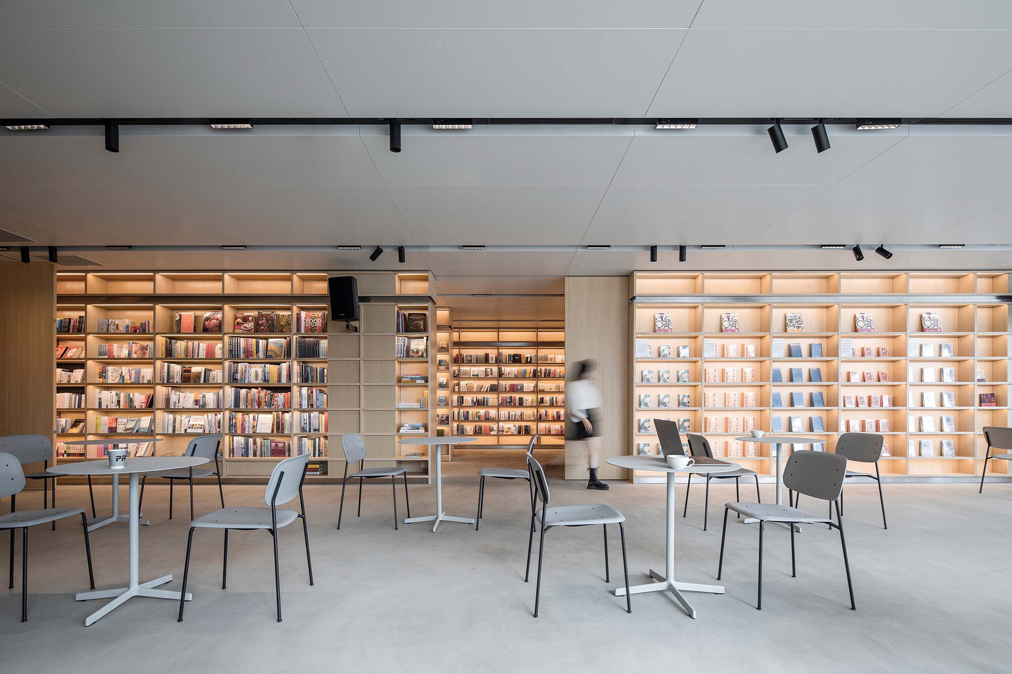 Gallery of PageOne Store / OFFICE AIO - 7