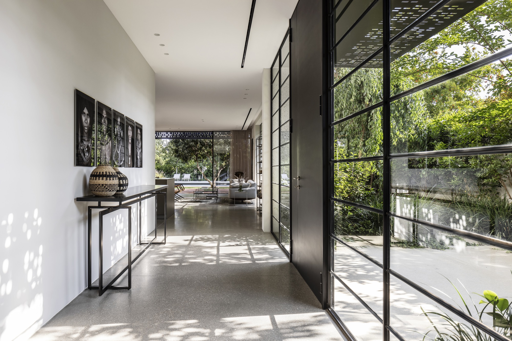 Gallery of Lines Alive Residence / Jacobs Yaniv Architects - 9