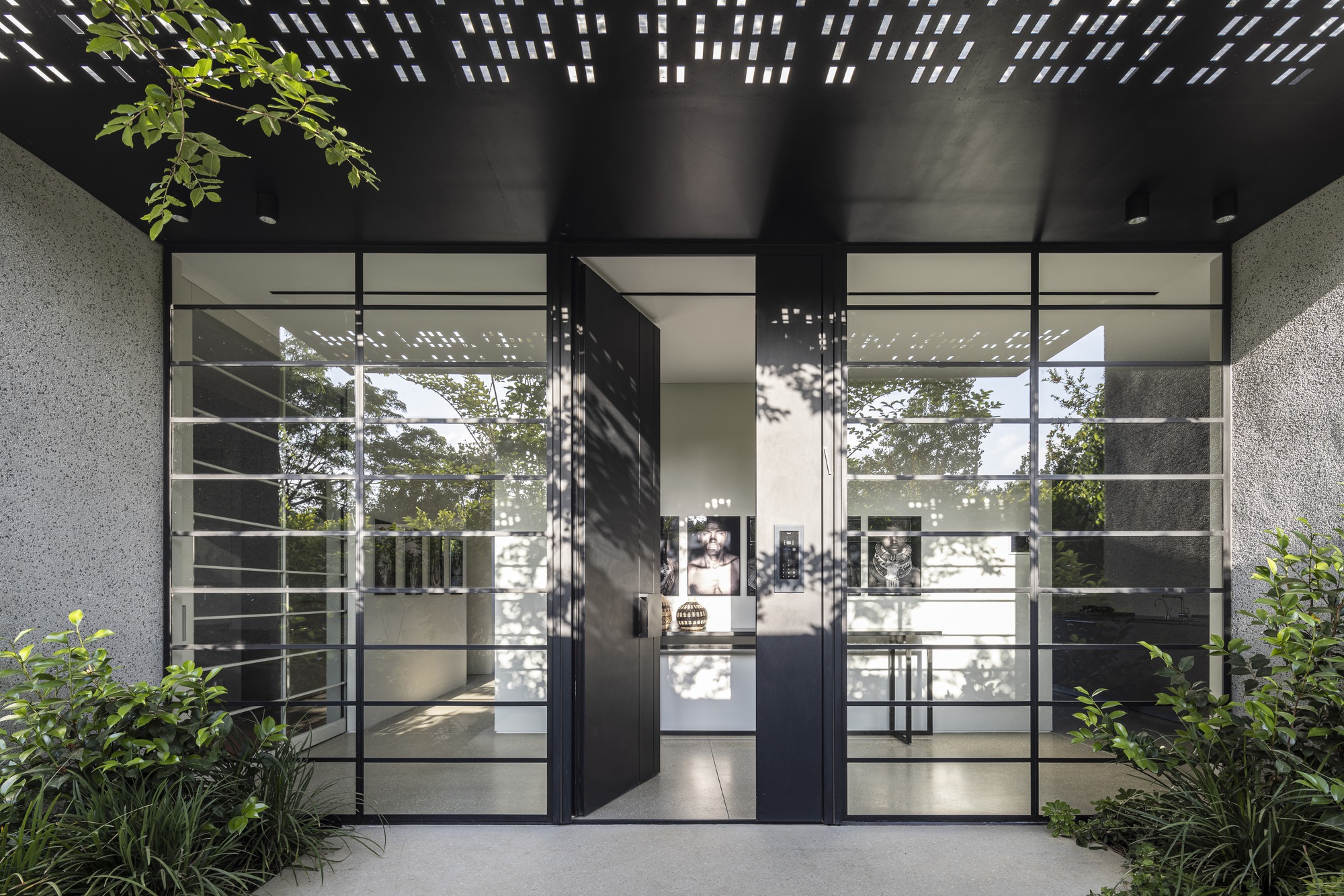 Gallery of Lines Alive Residence / Jacobs Yaniv Architects - 2