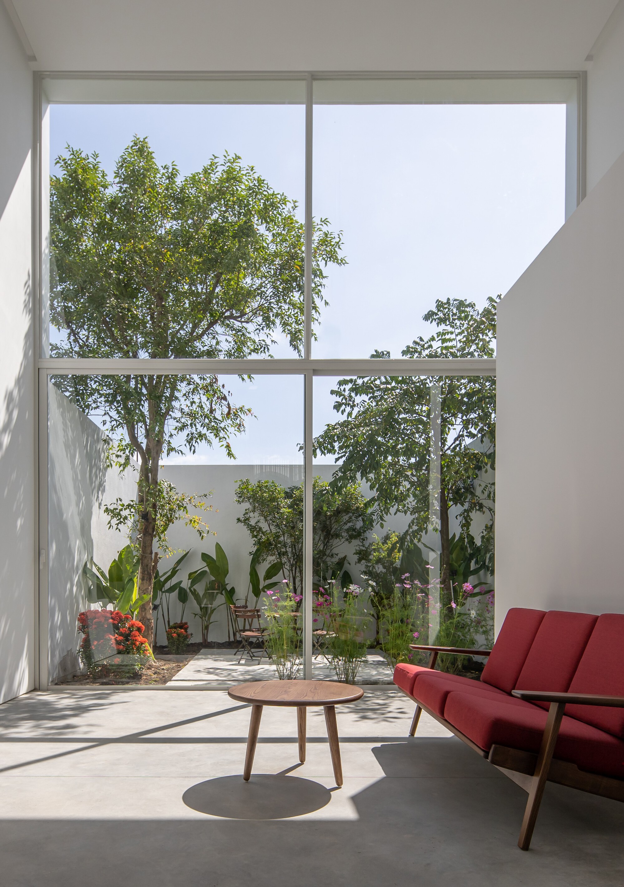 Gallery of Nha Dao Buoc House / H-H Studio - 8