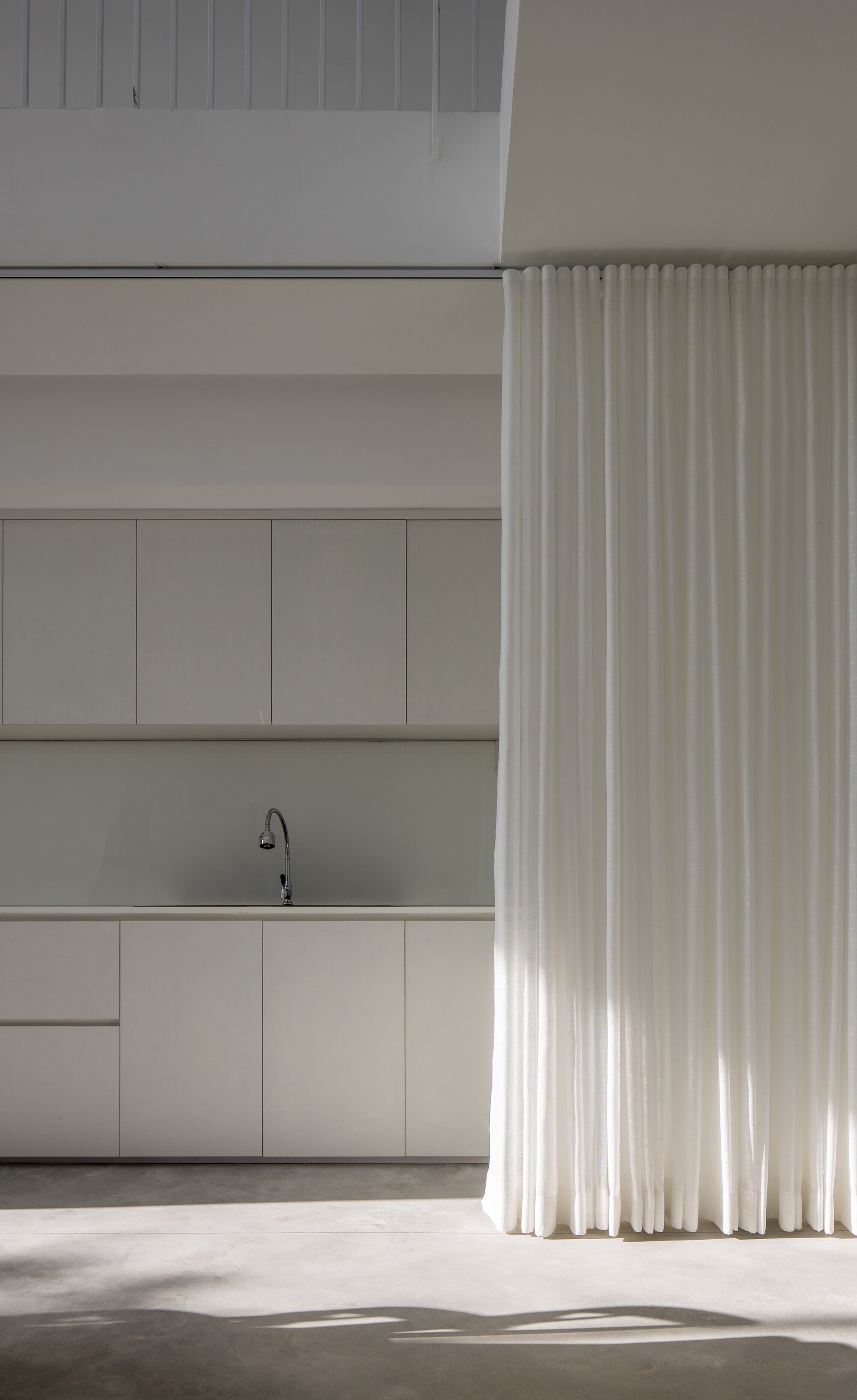 Gallery of Nha Dao Buoc House / H-H Studio - 25