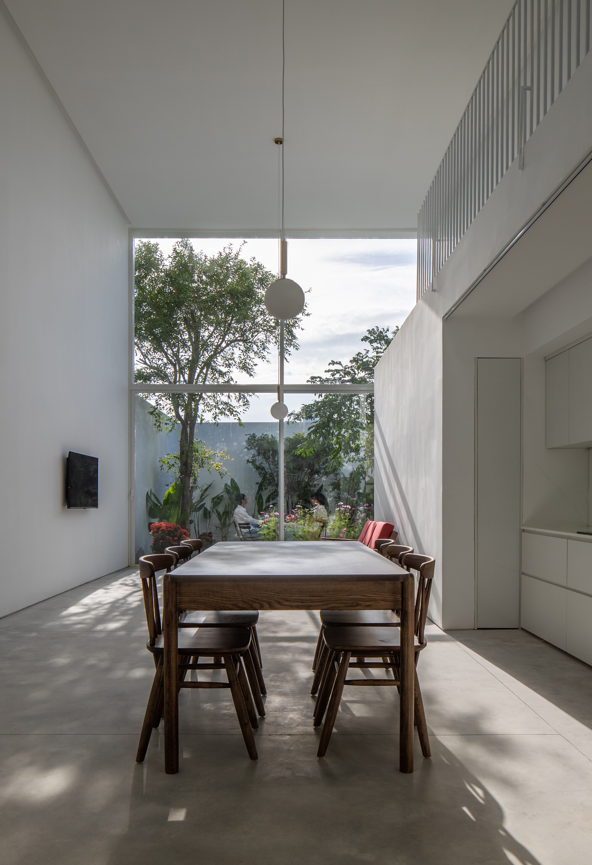 Gallery of Nha Dao Buoc House / H-H Studio - 15
