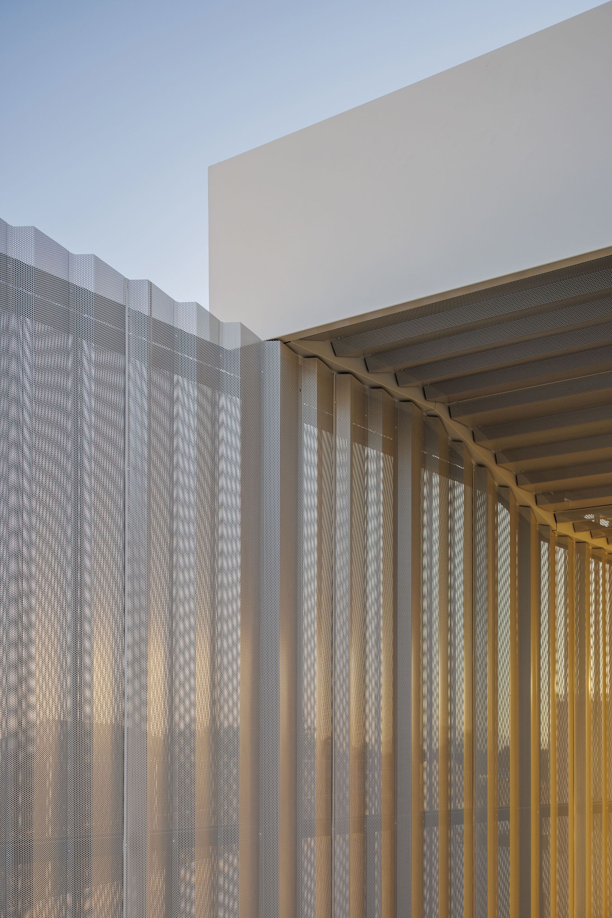 Gallery of The Light Pavilion / Esculpir el Aire - 18