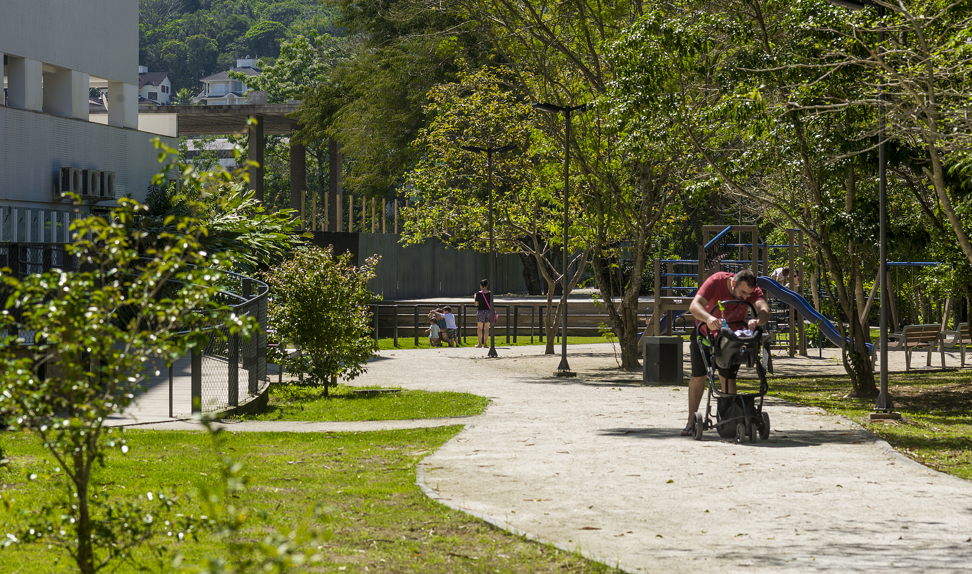 Gallery of Córrego Grande Linear Park / JA8 Arquitetura Viva - 3