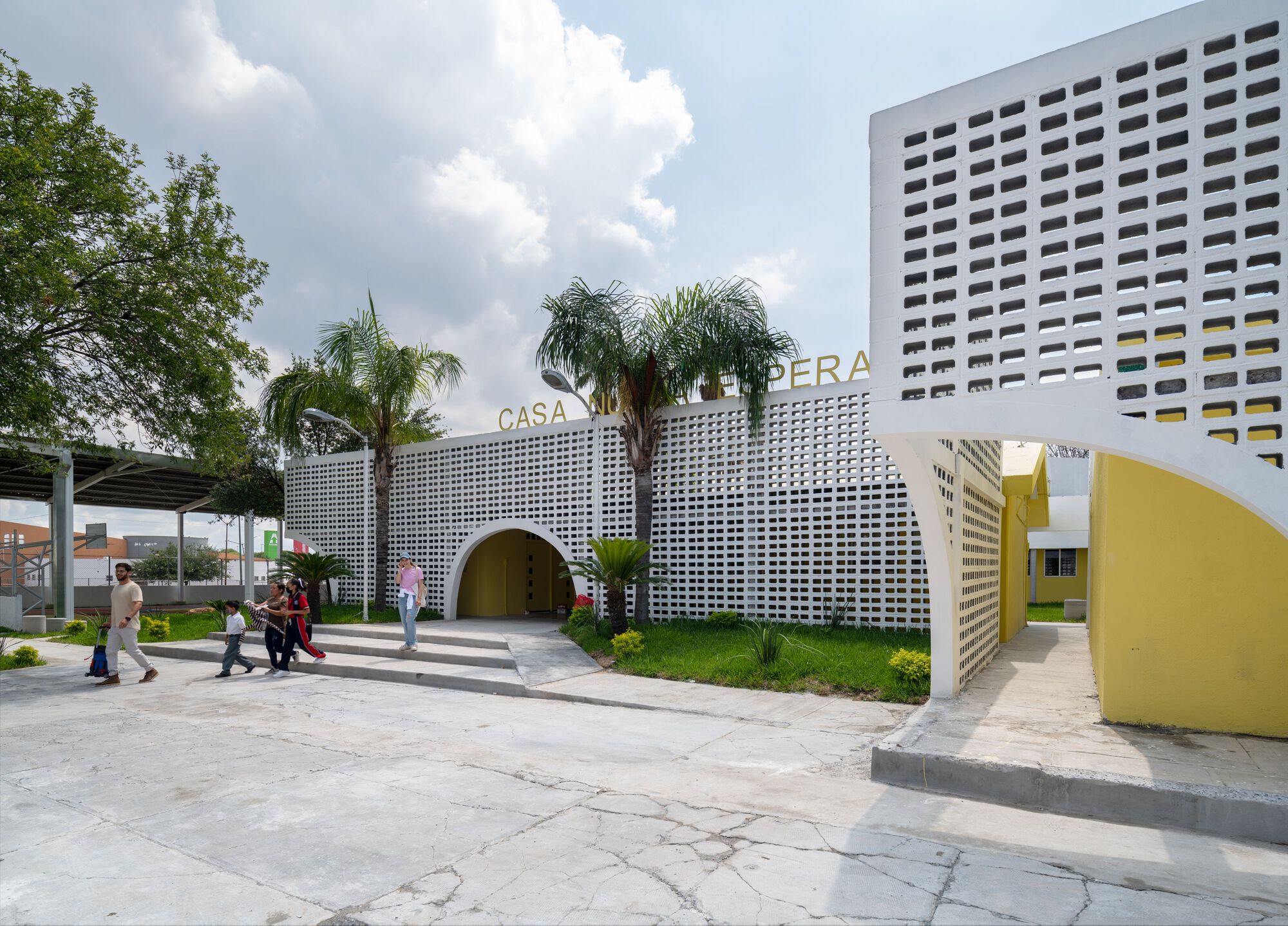 Galería de Centro comunitario Casa Nueva Esperanza / Proyecto Reacciona ...
