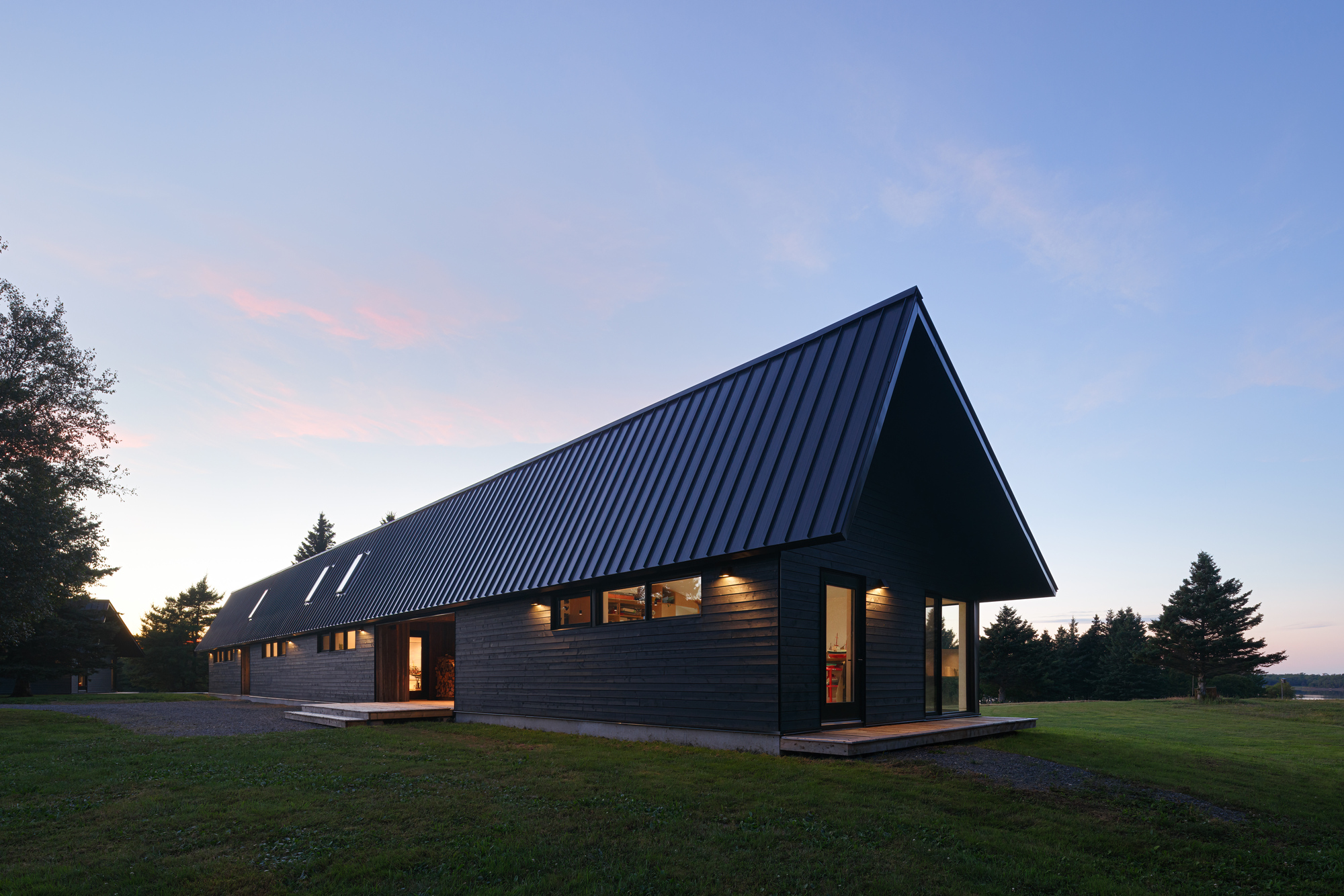 Gallery of Caribou Point Studio / Peter Braithwaite Studio - 10