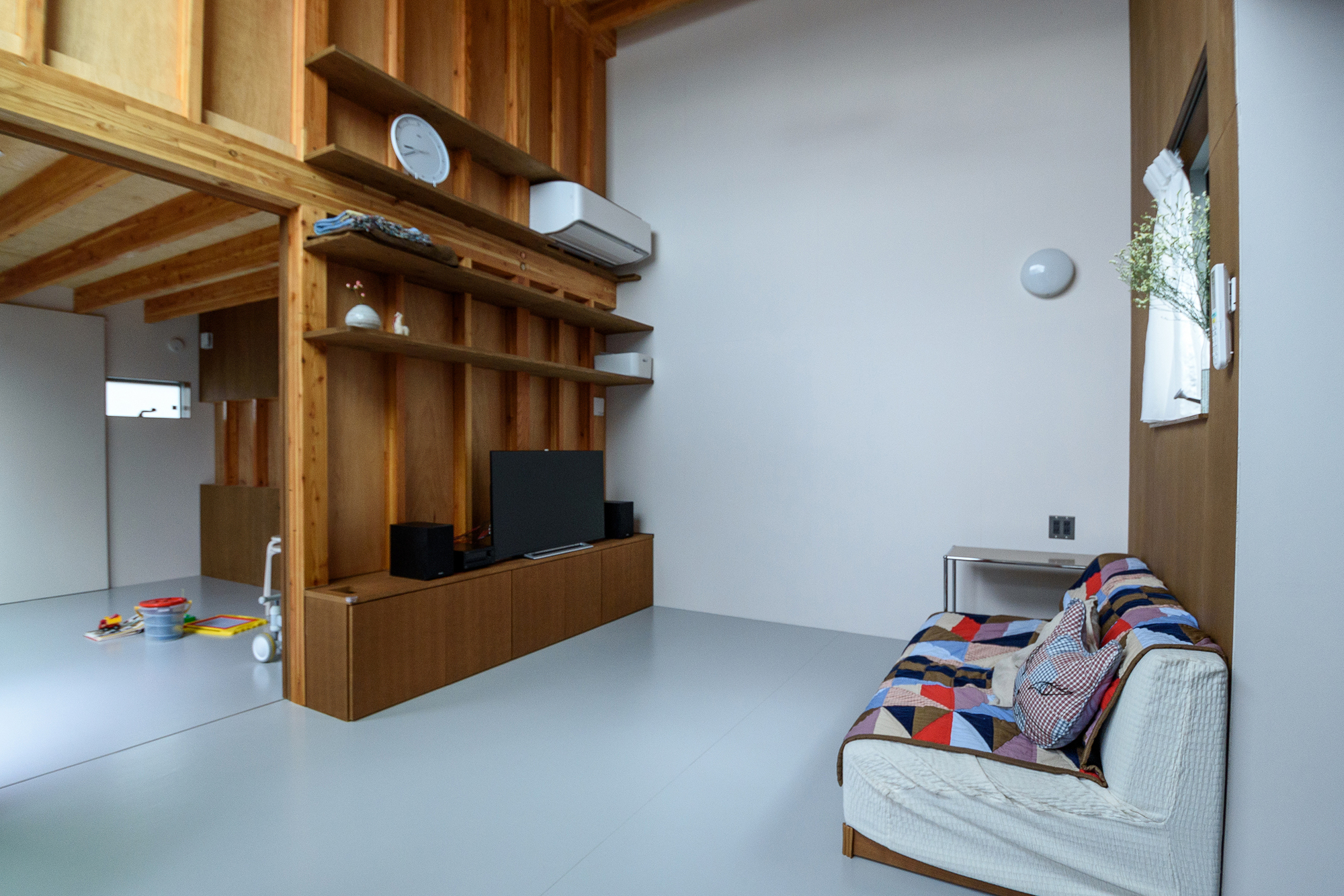 Gallery of Courtyard House with Seven Rooms / Takayuki Kuzushima and ...