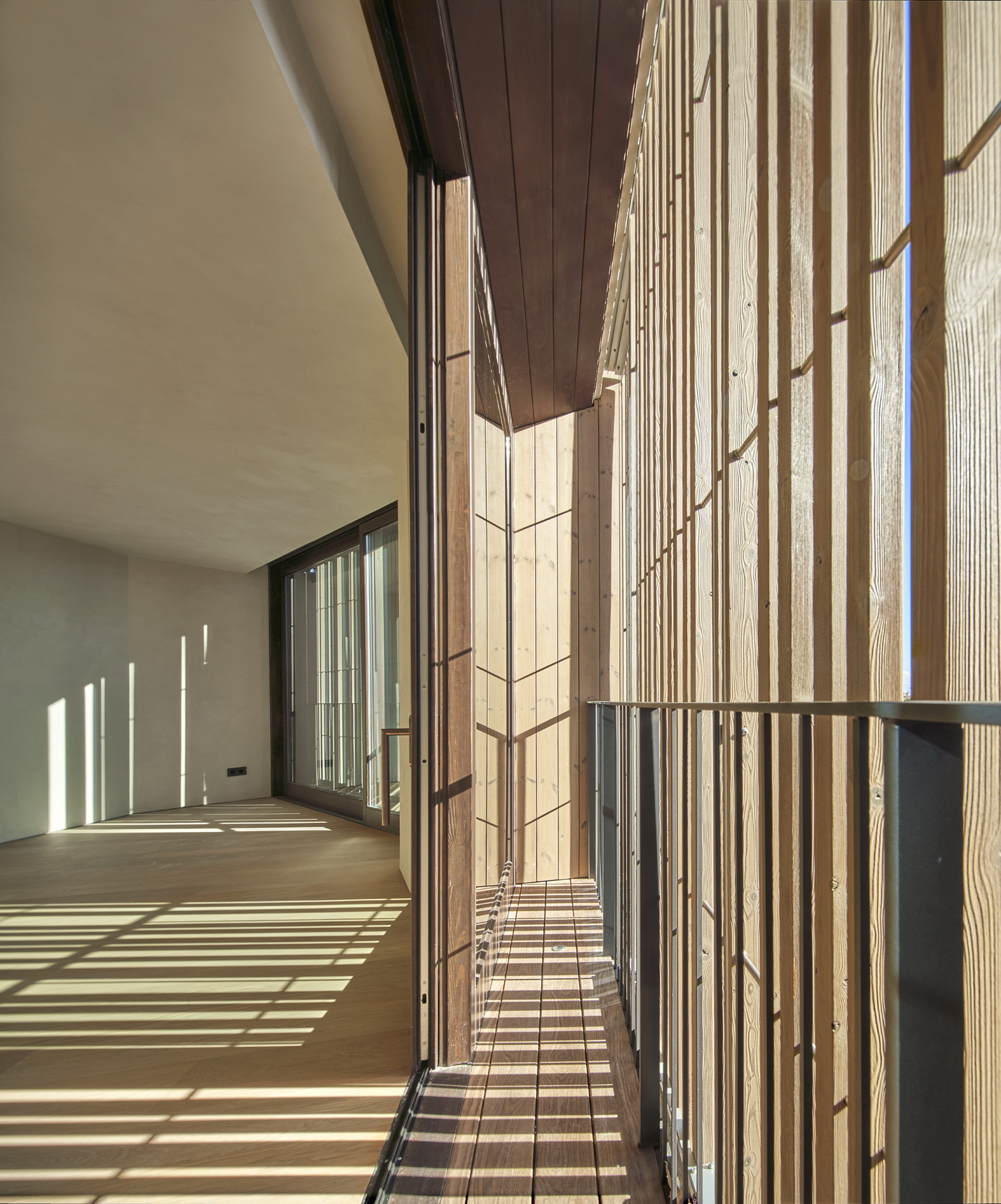 Gallery of Paseo Mallorca 15 Apartments / OHLAB - 12